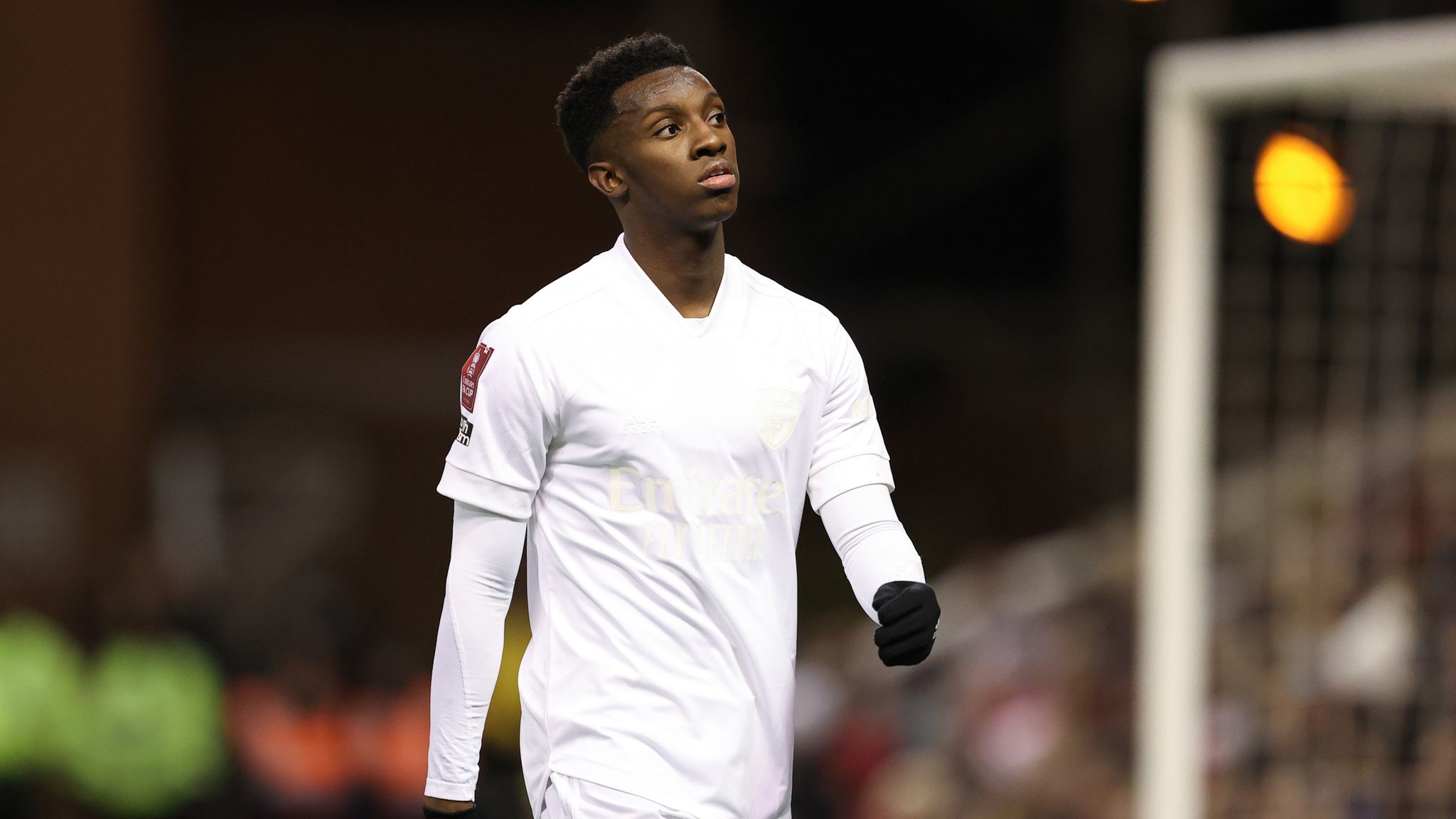 Arsenal vs Liverpool: Gunners wear all-white kit in home game for first ...