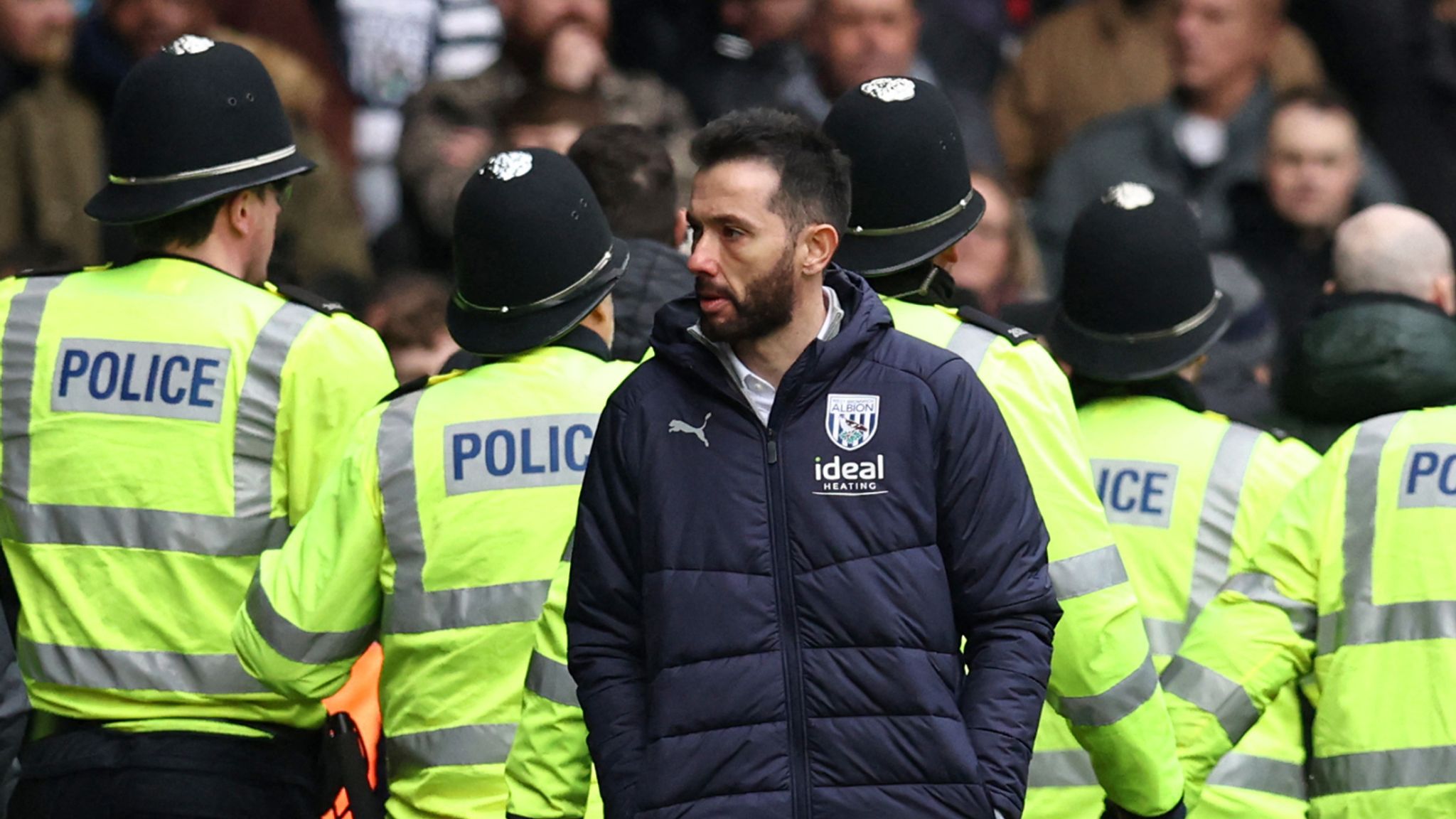 West Brom vs Wolves: Fan trouble mars FA Cup tie between Black Country ...