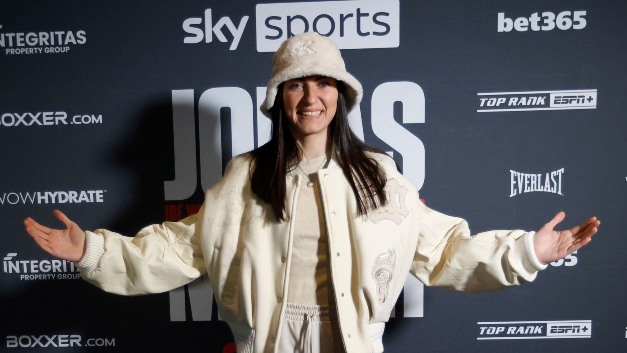 Karriss Artingstall - How the army and a boxing club forged the fighter ...