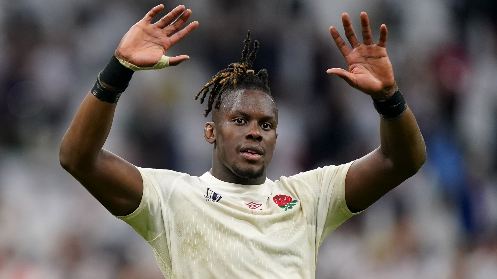 Maro Itoje: England handed boost after second row agrees new contract ...