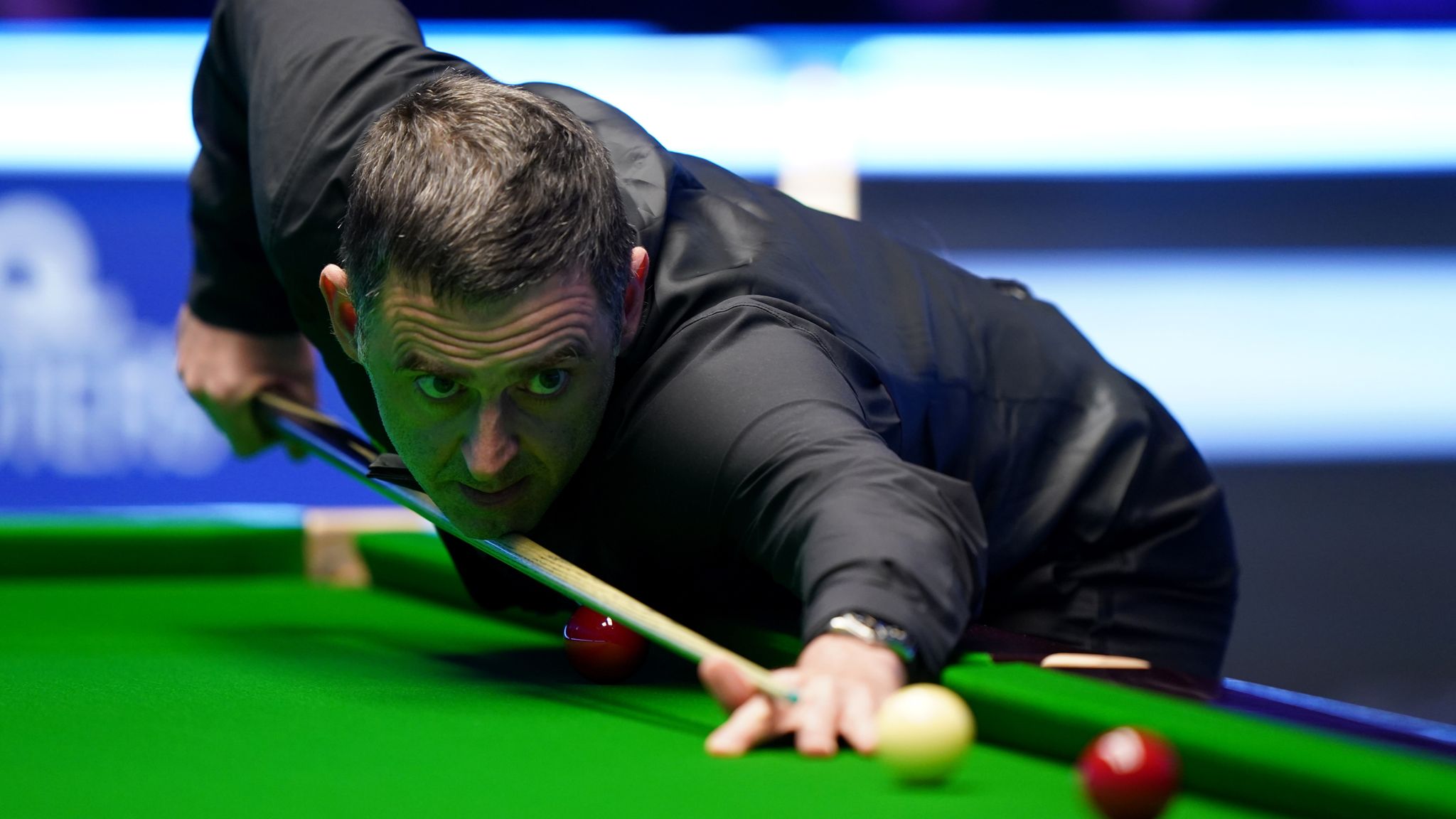 Ronnie O'Sullivan fights back to clinch World Grand Prix title with 10 ...