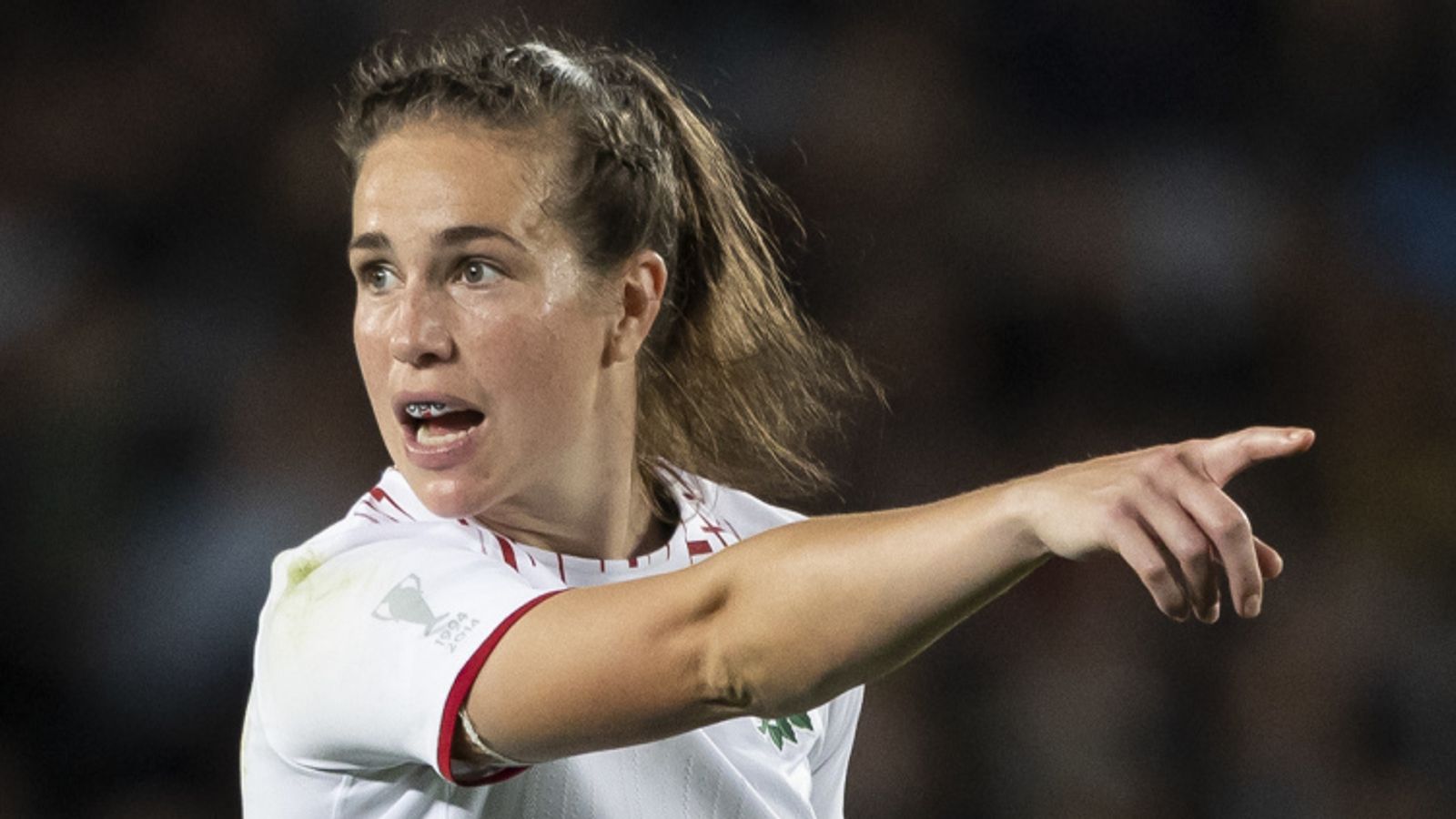 England's Emily Scarratt targets Six Nations after neck surgery but ...