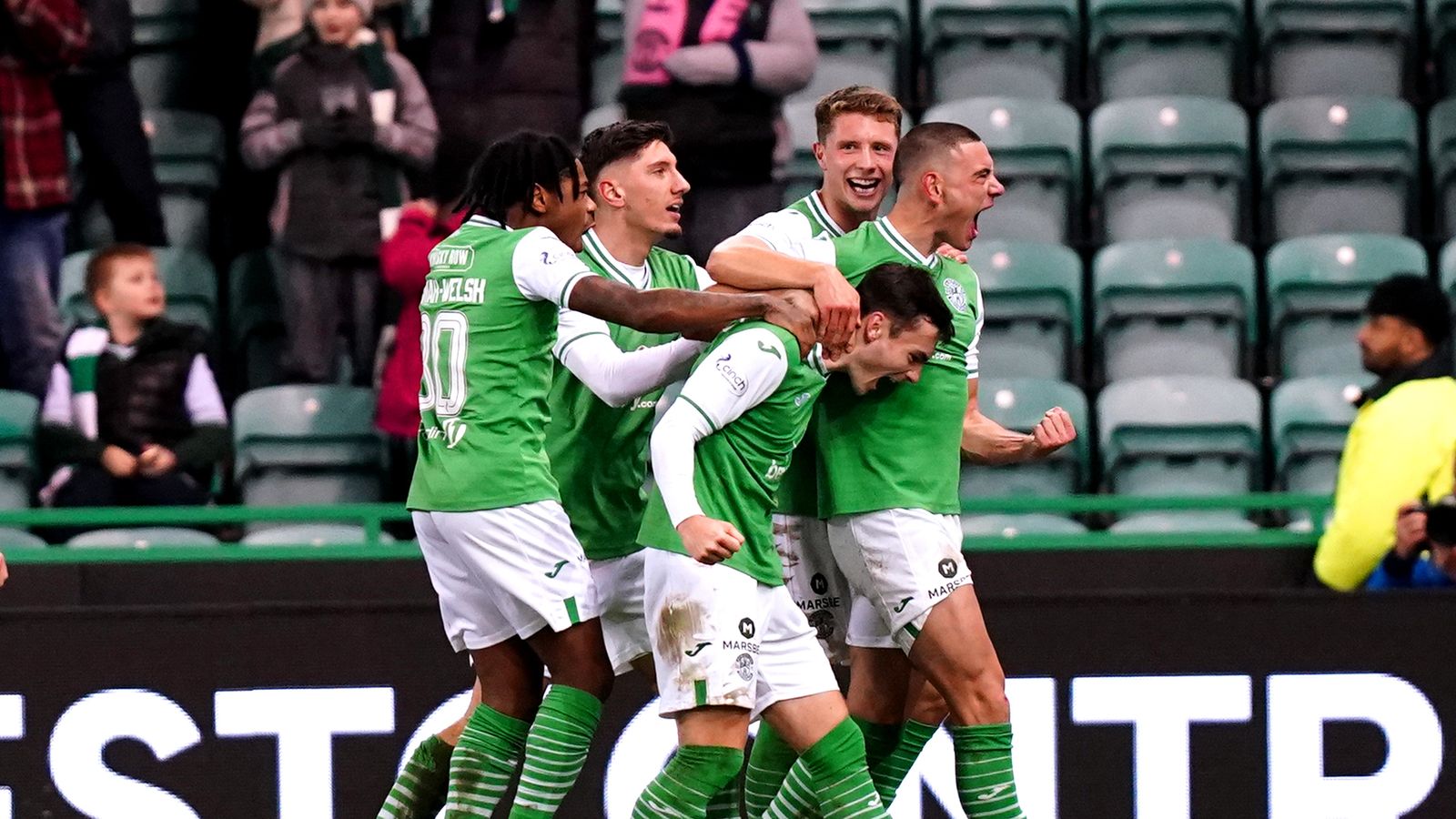 Hibernian 1 - 2 Celtic - Match Report & Highlights