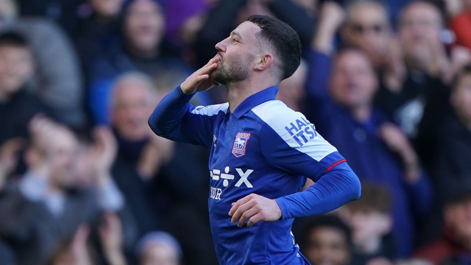 Ipswich Town 3-1 Birmingham City: Tractor Boys strike late win to keep ...