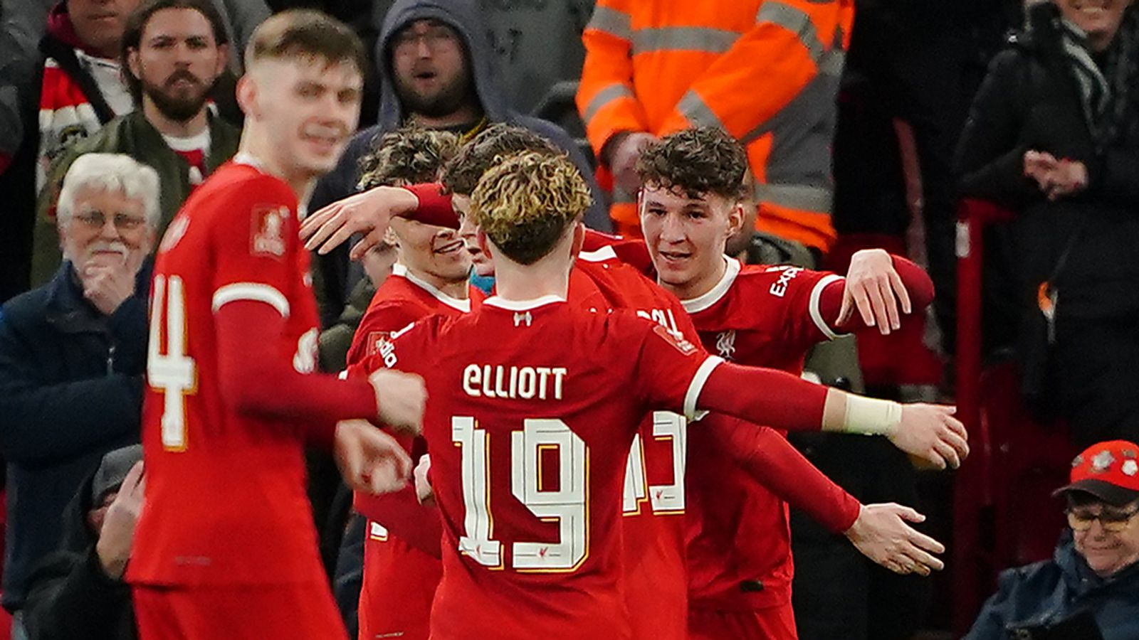 Liverpool 3-0 Southampton: Teenagers Lewis Koumas and Jayden Danns ...