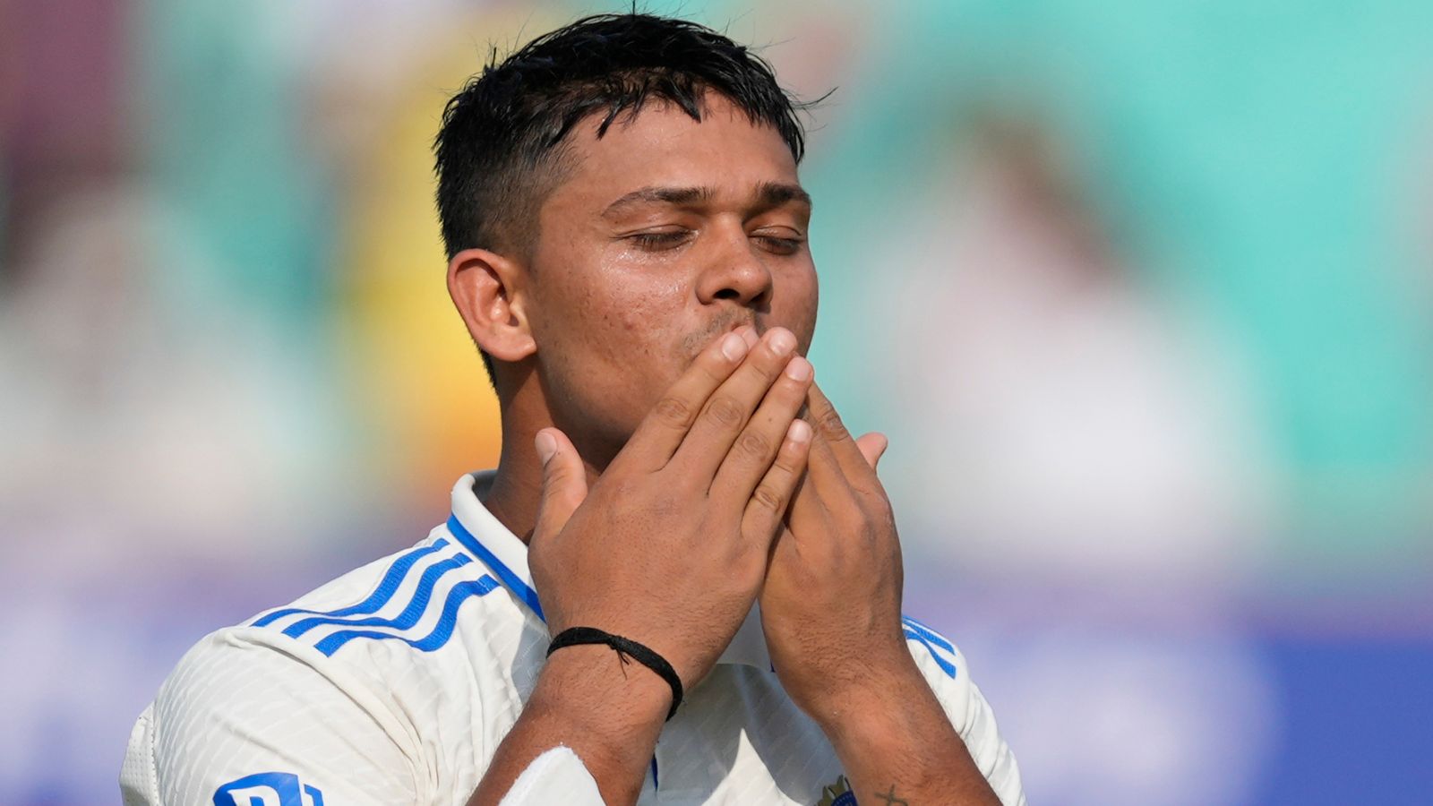 Yashasvi Jaiswal: From living in a tent to pummelling England - new ...