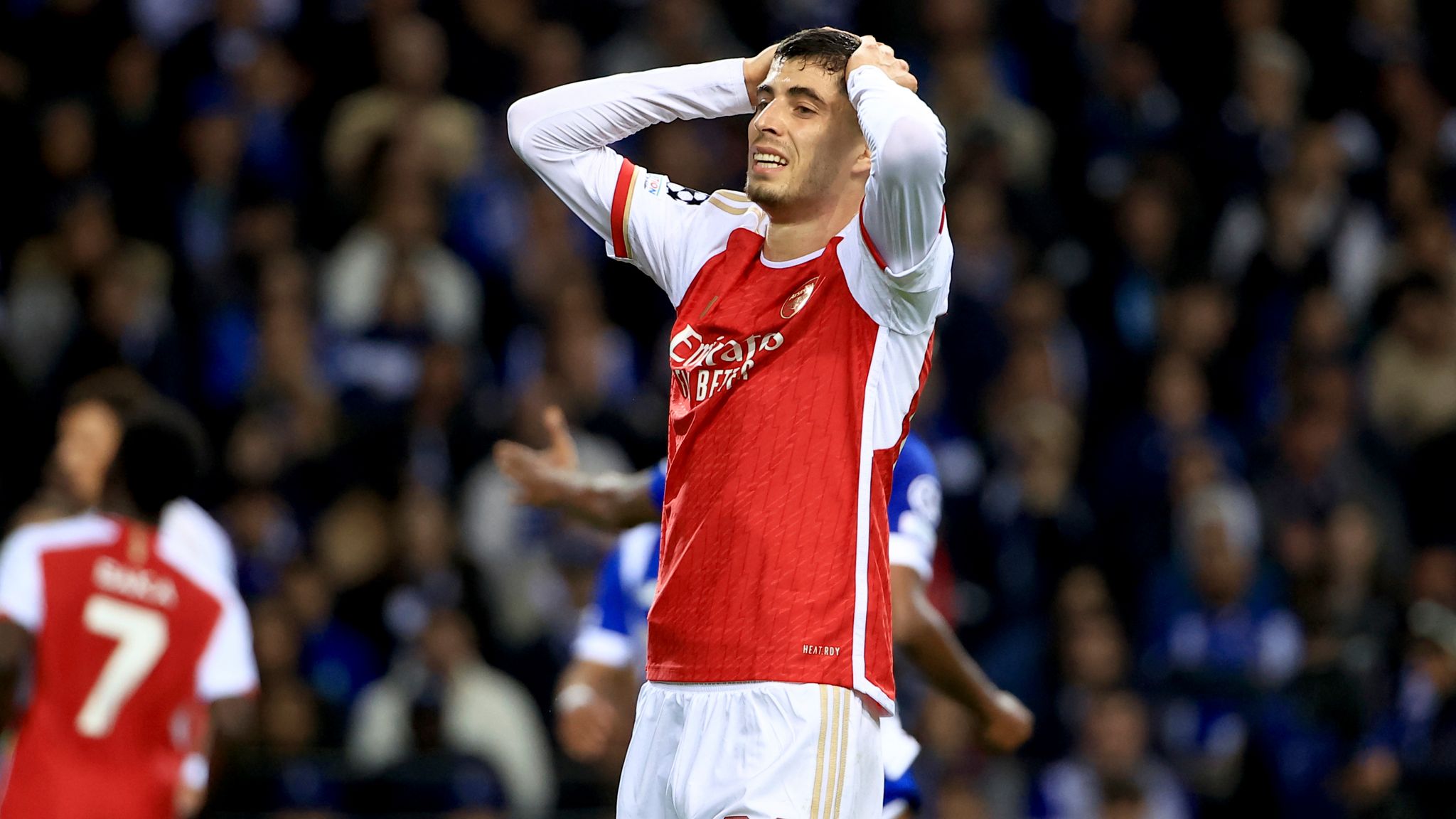 FC Porto 1-0 Arsenal: Galeno stunner gives Portuguese side lead to take ...