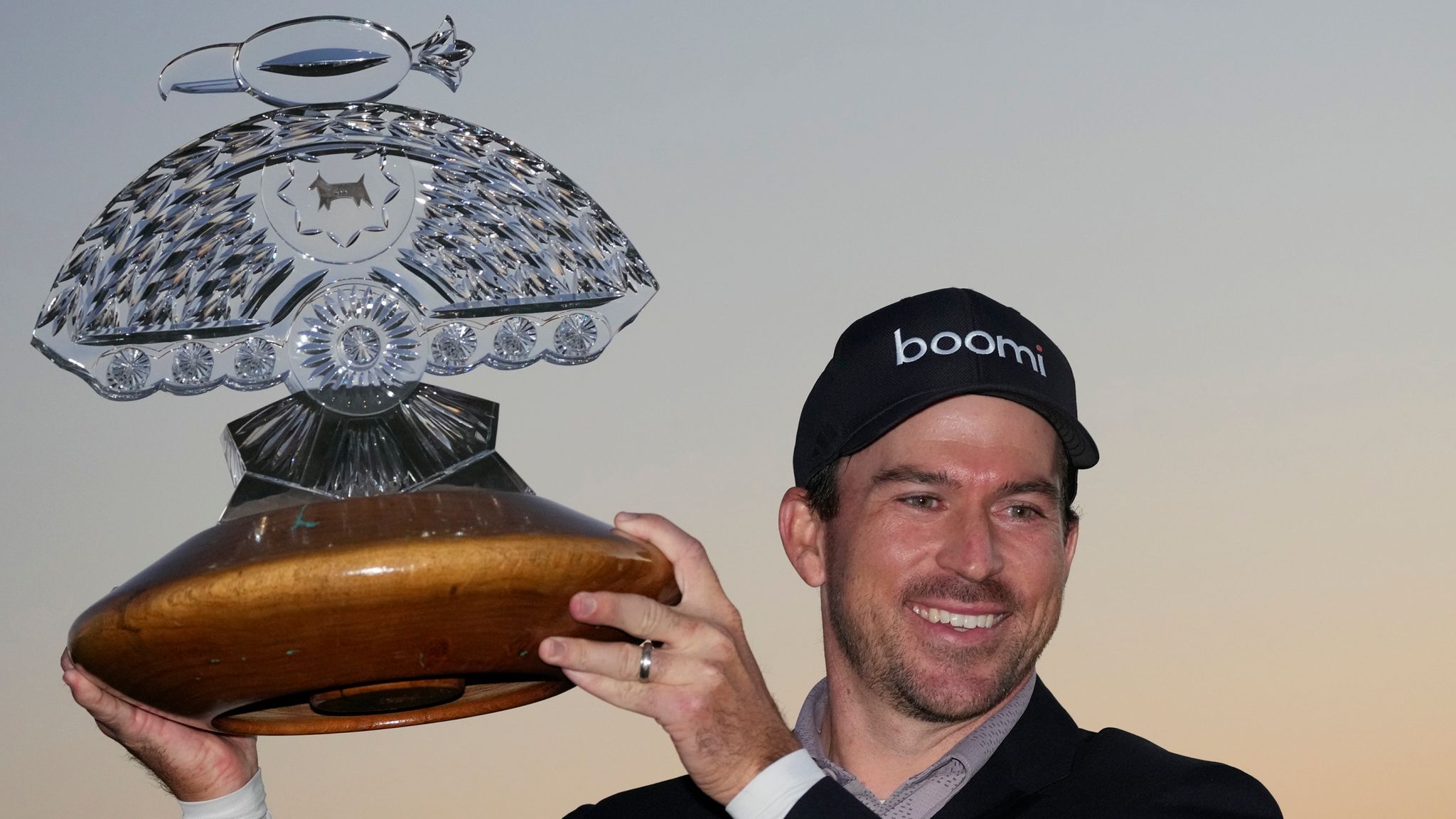 Phoenix Open: Nick Taylor beats Charley Hoffman in play-off to win ...