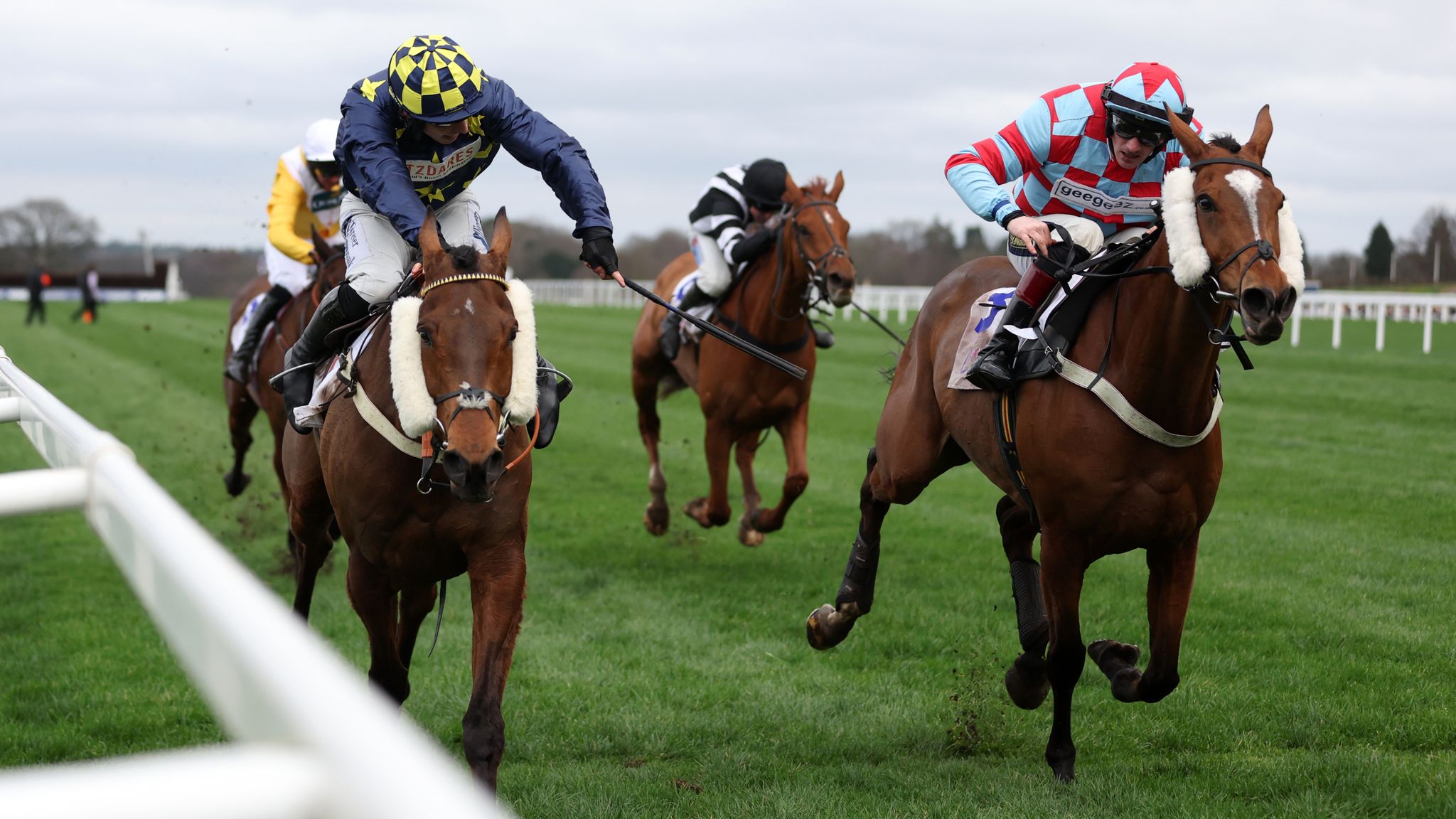 Ascot: Henry's Friend sees off Kilbeg King to win Reynoldstown Chase ...