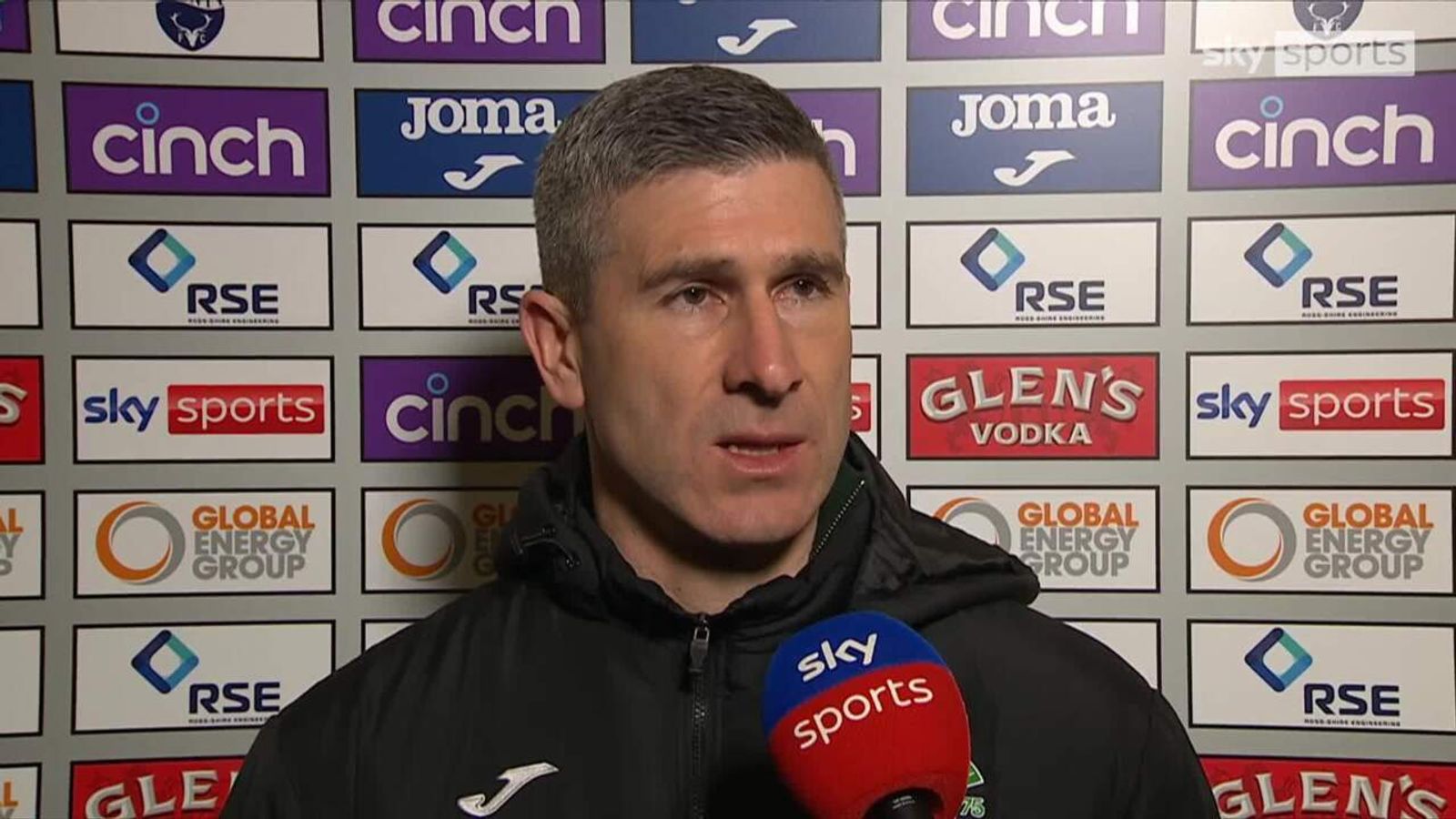 Nick Montgomery: Hibs boss frustrated with official's decision which ...