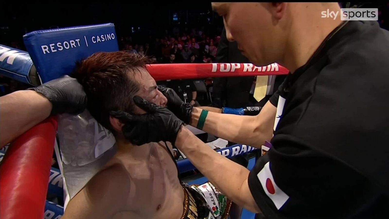 Luis Alberto Lopez opens-up Reiya Abe's eye in TKO win | Boxing News ...