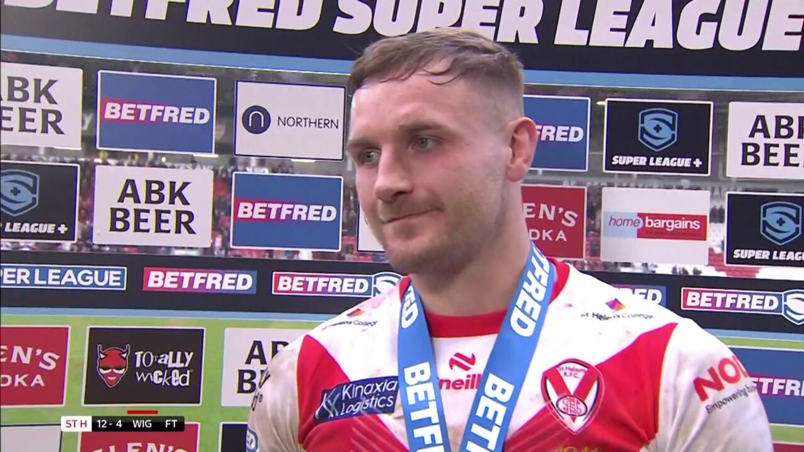 Matty Lees: I can't hear a word you're saying the crowd is that loud ...