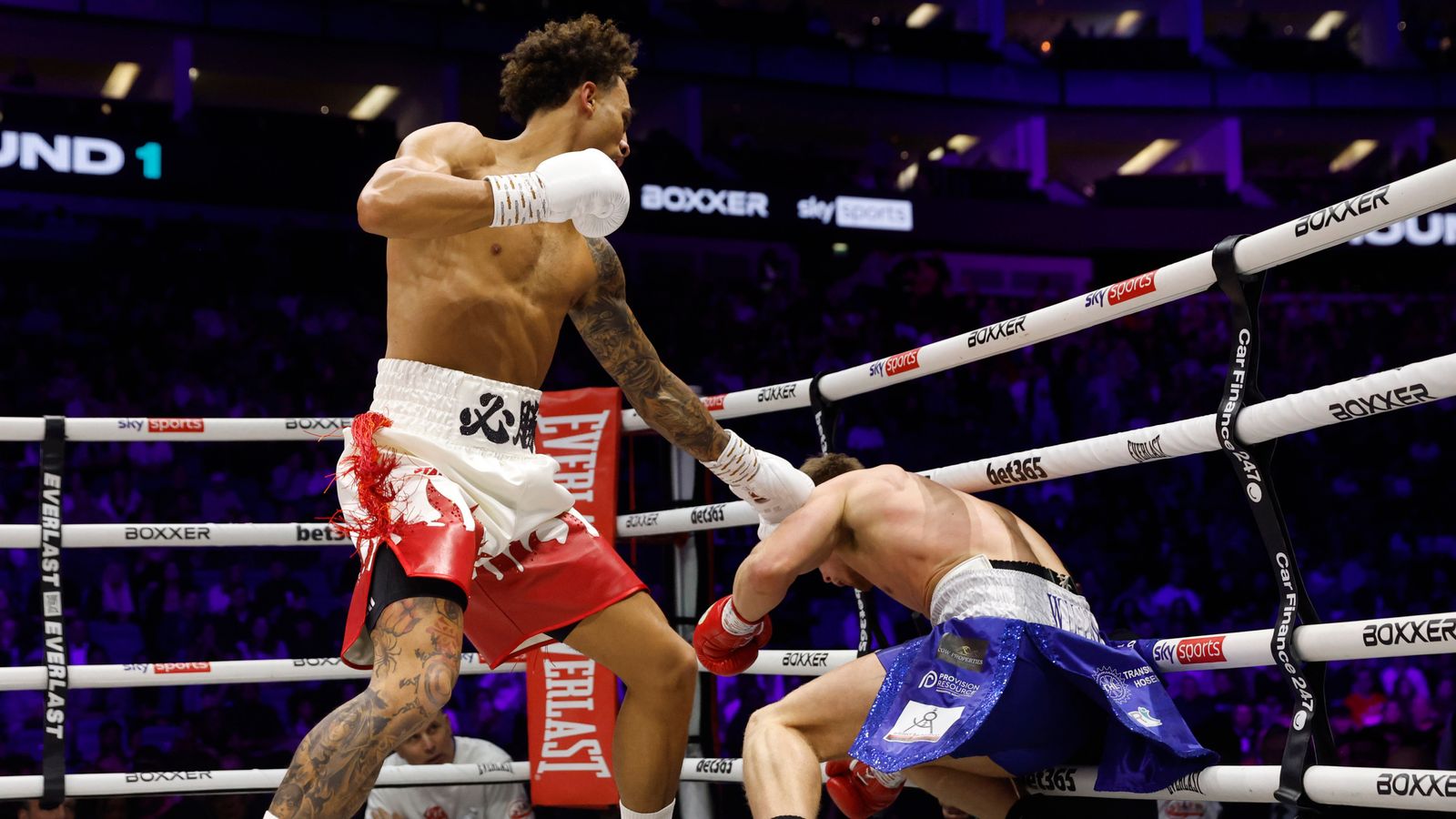 Ben Whittaker drops and defeats stubborn Leon Willings, showboating his ...