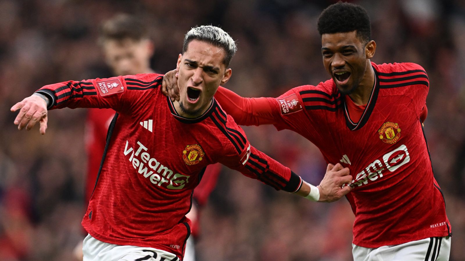 Man Utd 4-3 Liverpool: Amad Diallo's 121st-minute winner decides ...