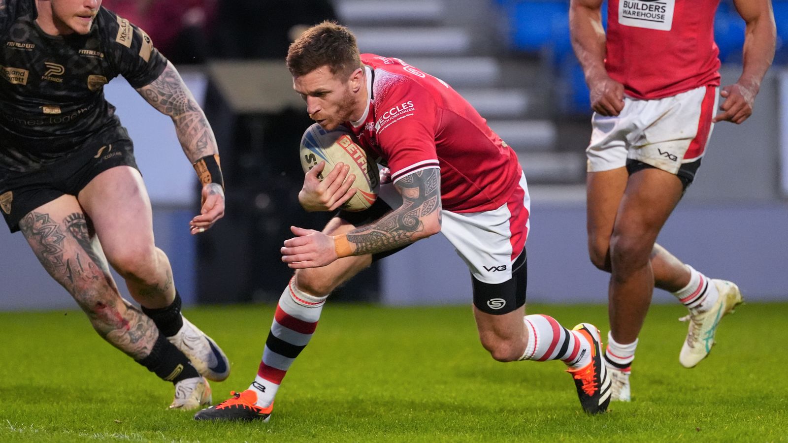 Super League: Warrington Wolves vs Catalans Dragons and Salford Red ...