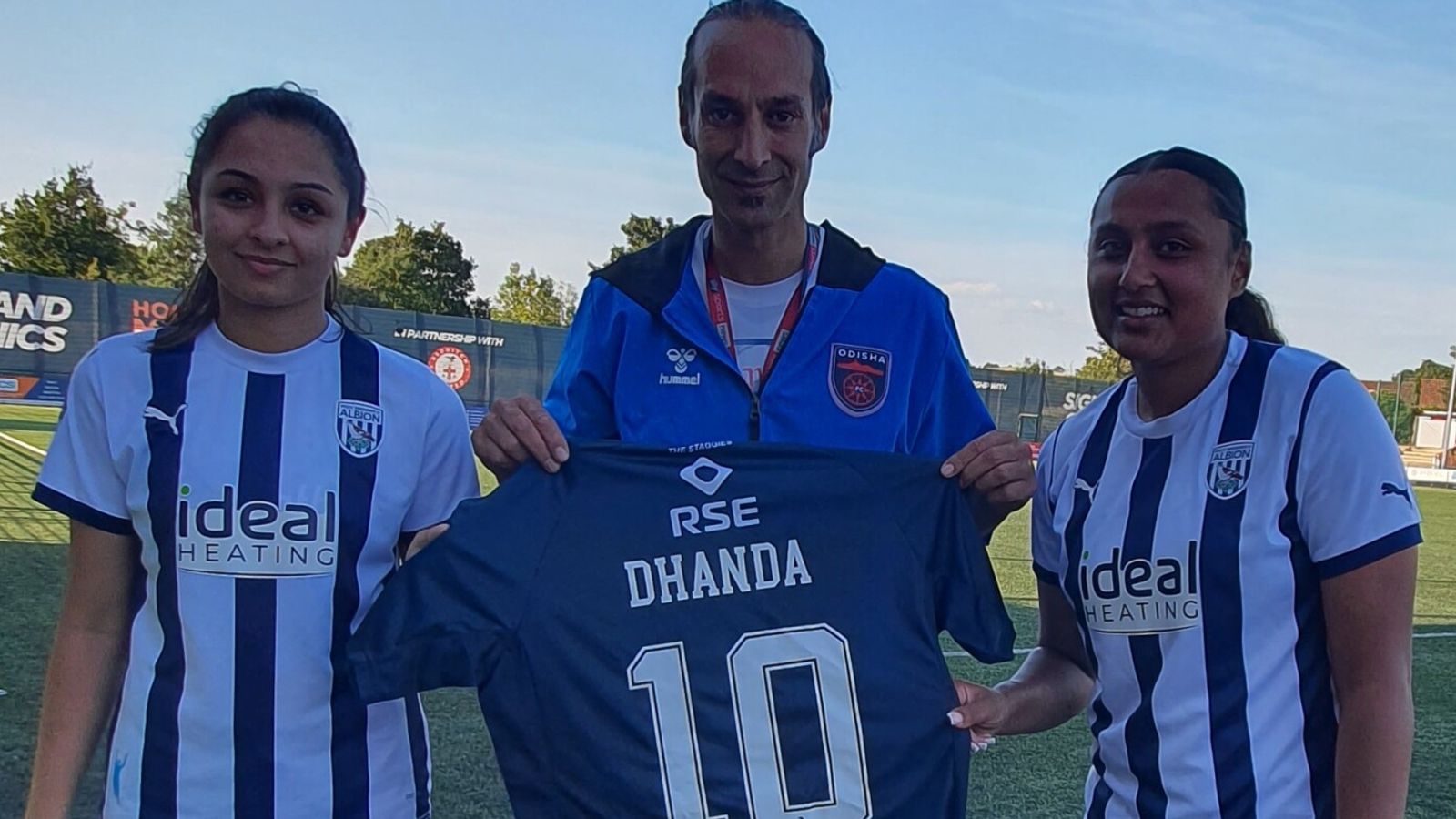 South Asians in Football Weekly: Mariam Mahmood and Simran Jhamat ...