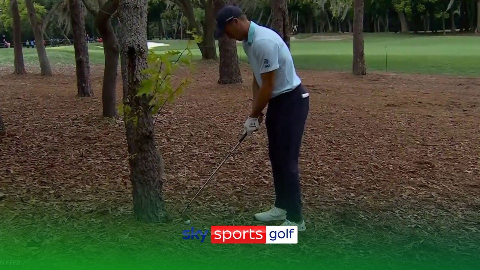 Jordan Spieth goes left-handed to get out of awkward position at ...
