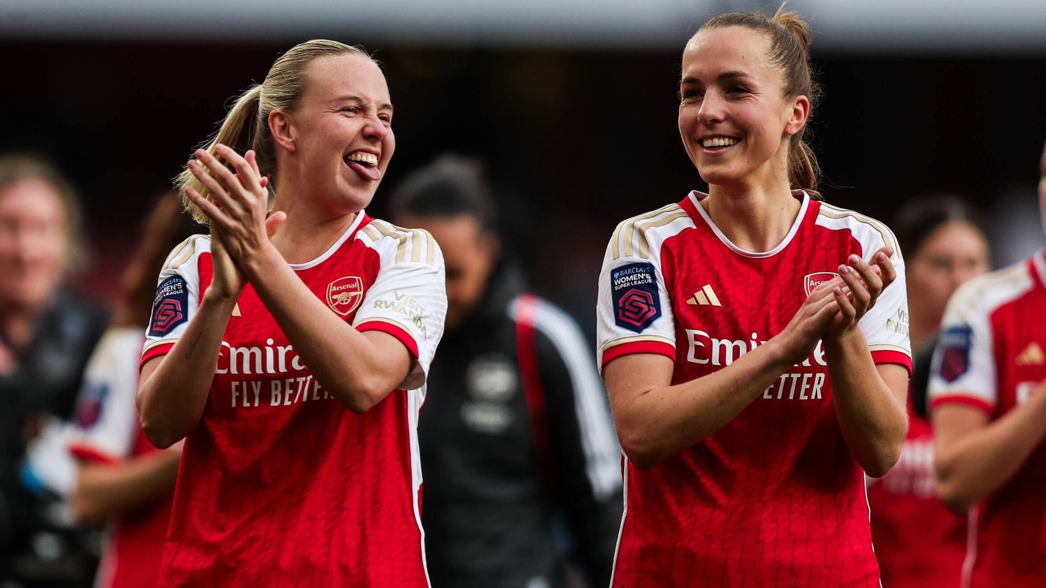 Beth Mead: Arsenal winger discusses support of ovarian cancer charity ...