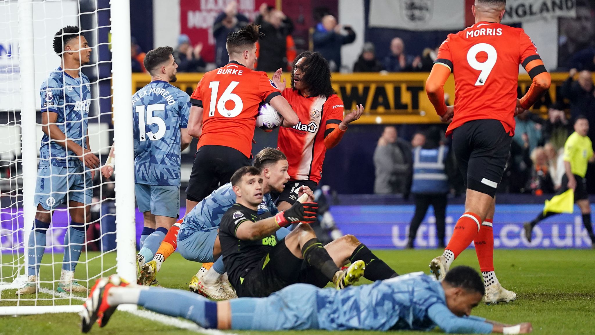 Luton 2-3 Aston Villa: Lucas Digne's 89th-minute header clinches ...