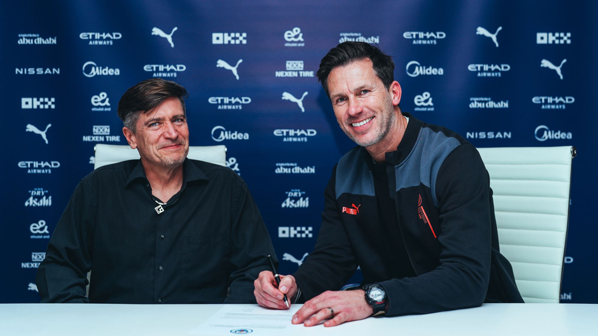 Gareth Taylor signs new Man City Women contract until 2027 | Football ...