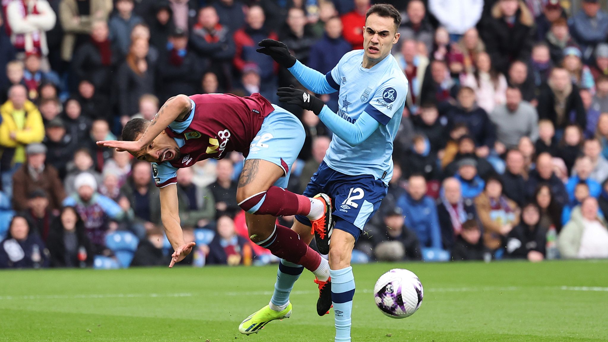 Burnley 2-1 Brentford: Sergio Reguilon sent off as Clarets win fourth ...