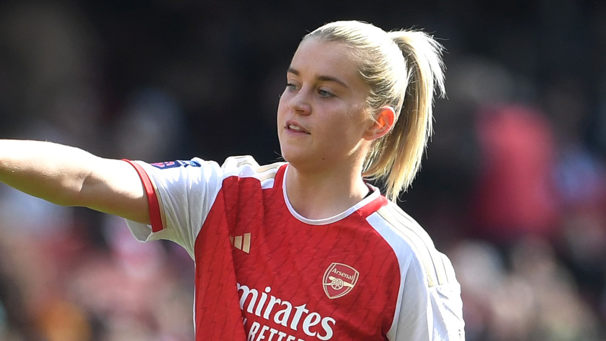 Arsenal Women 1-0 Tottenham Women: Gunners keep pace with title rivals after seventh straight ...