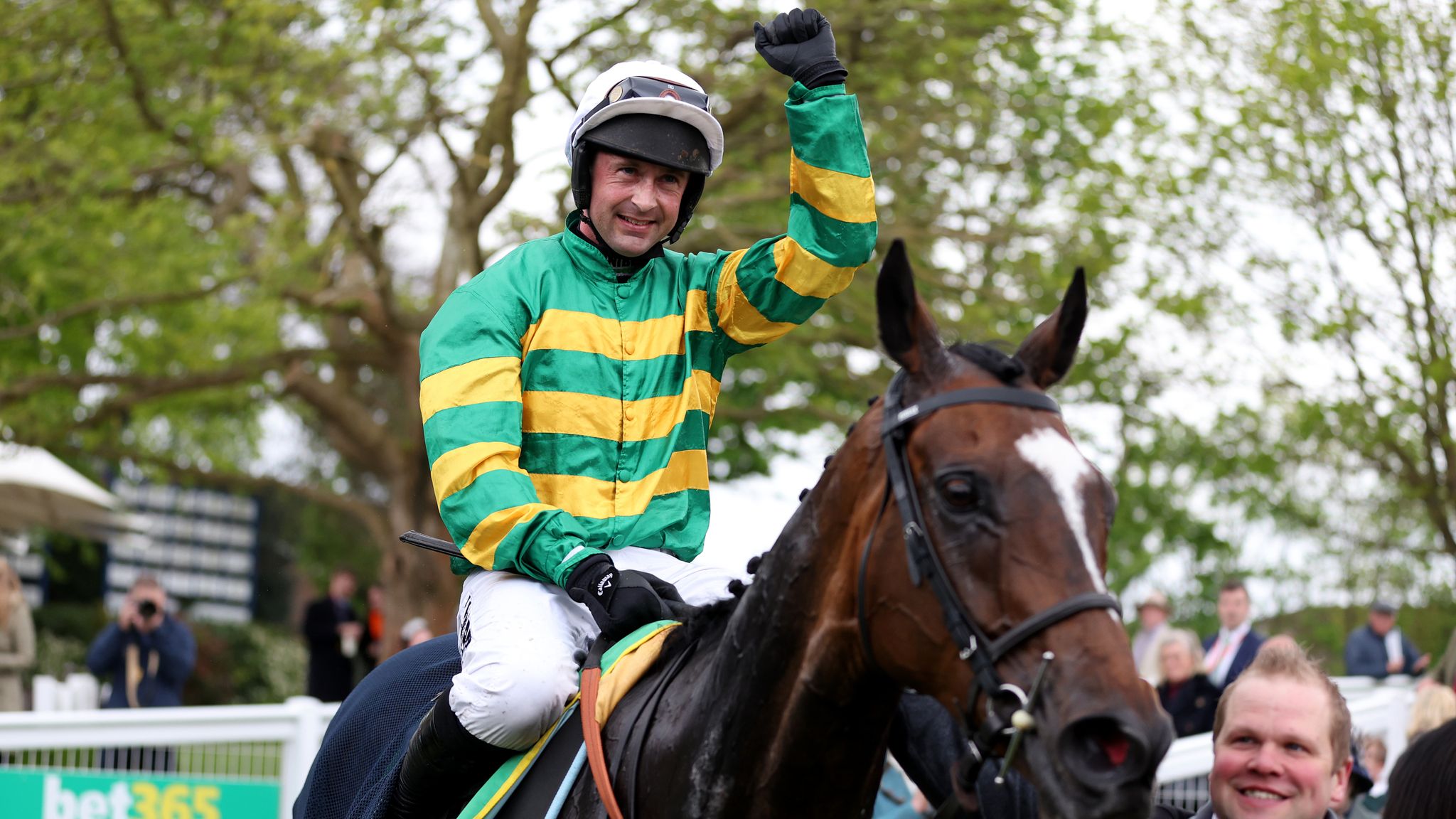 Sandown: Jonbon sees off El Fabiolo and co for Celebration Chase ...