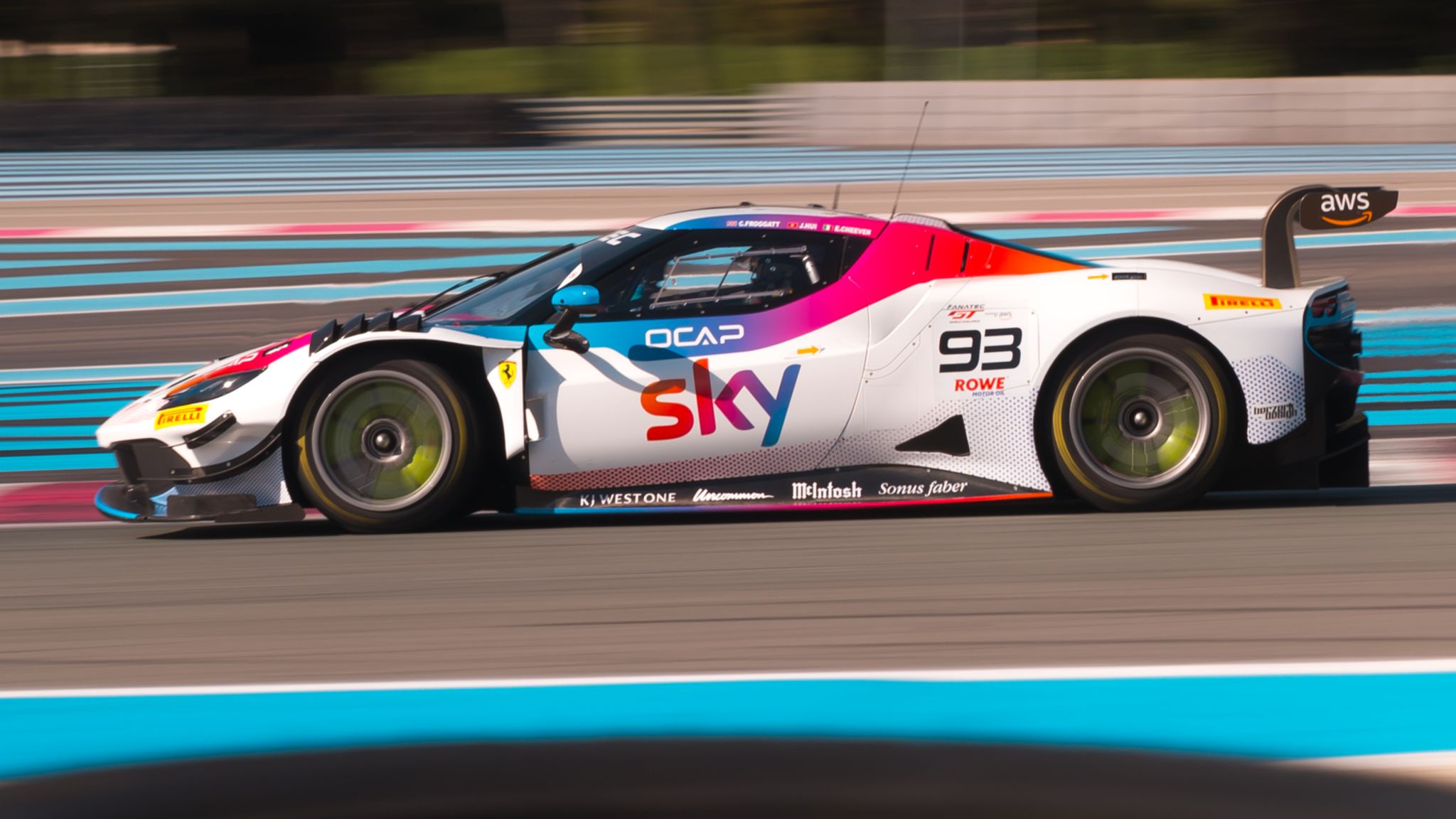 British GT Silverstone 500 live on Sky Sports F1: Sky Tempesta Racing ...