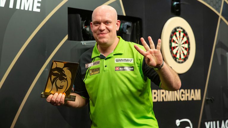 Michael van Gerwen beats Luke Littler in dramatic last-leg decider to win Premier League Darts ...
