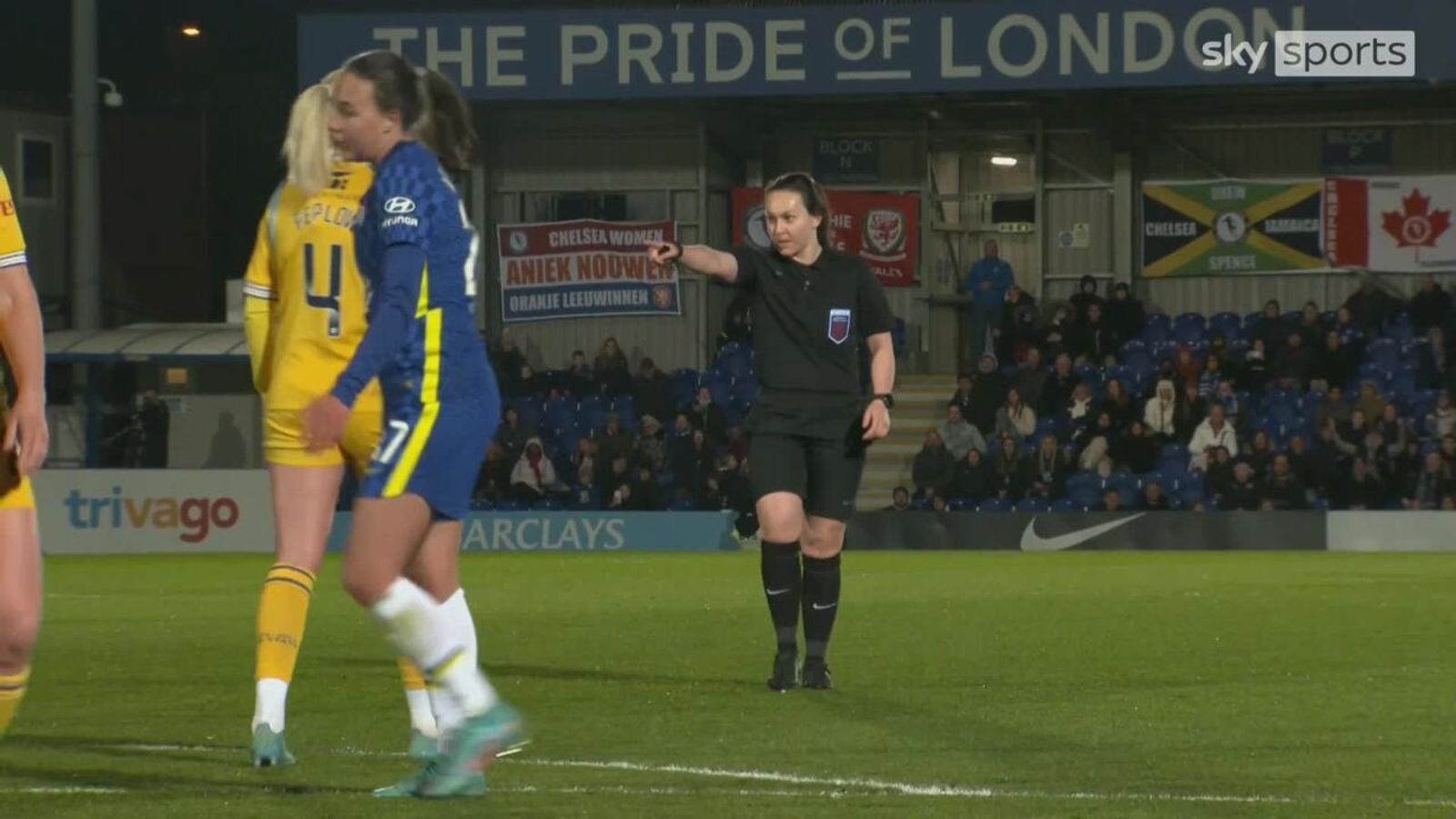 Mic'd Up: Listen to referee Emily Heaslip in the WSL | Football News ...