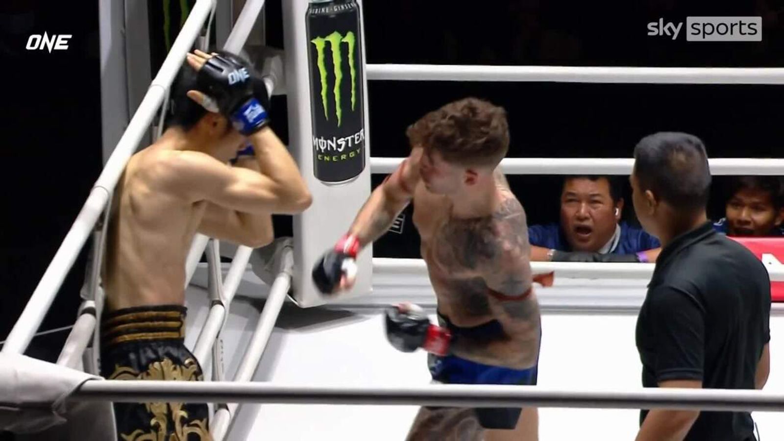 Scotland's Gregor Thom unleashes a HUGE uppercut to stop Taku Kondo in the first round! | WWE ...