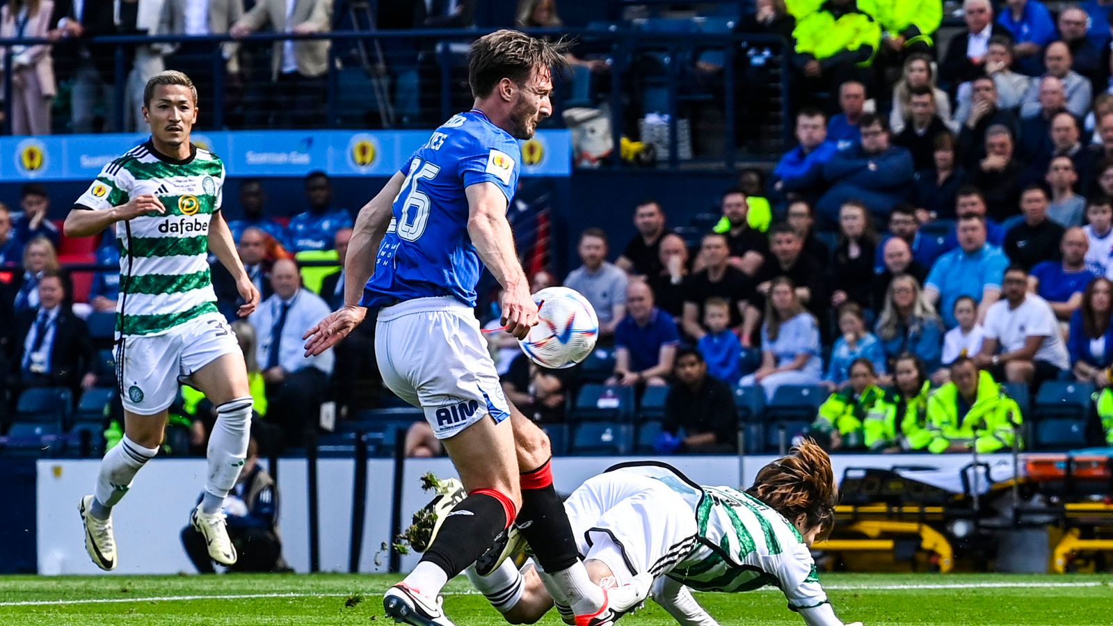 Celtic 1 - 0 Rangers - Match Report & Highlights