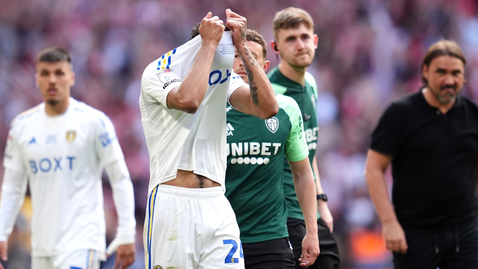 Championship preview: Wayne Rooney seeks redemption, Leeds favourites ...