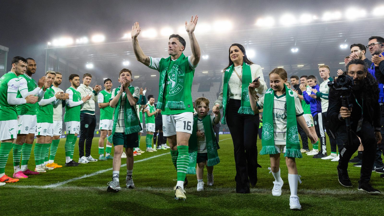 Why Lewis Stevenson departs Hibernian as a legend and history-maker ...