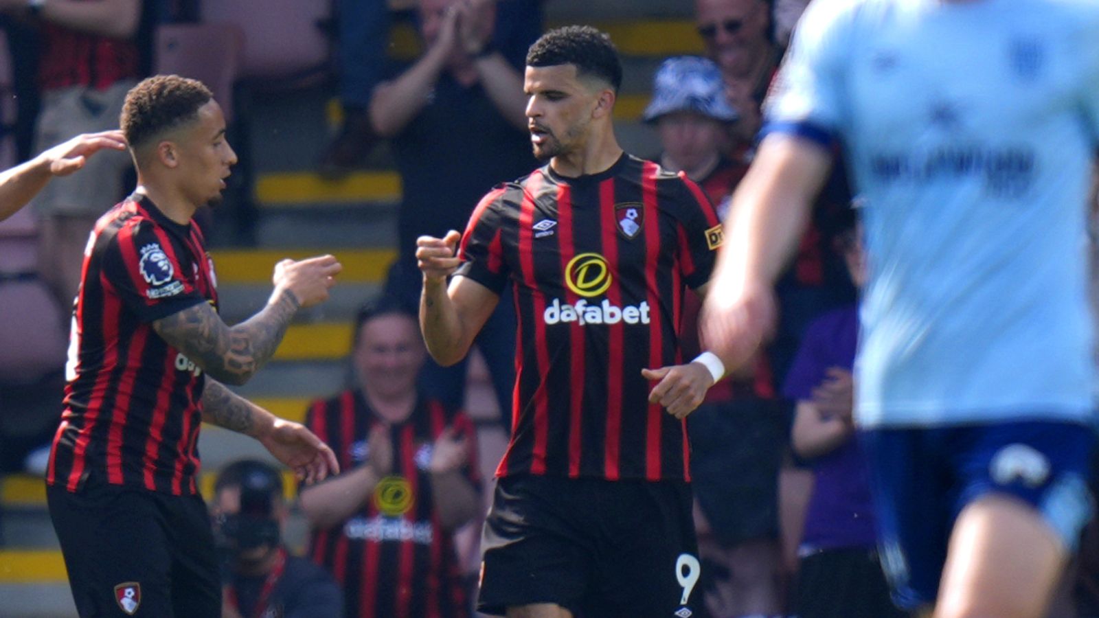Bournemouth 1 2 Brentford Yoane Wissa Scores Late Winner As Visitors