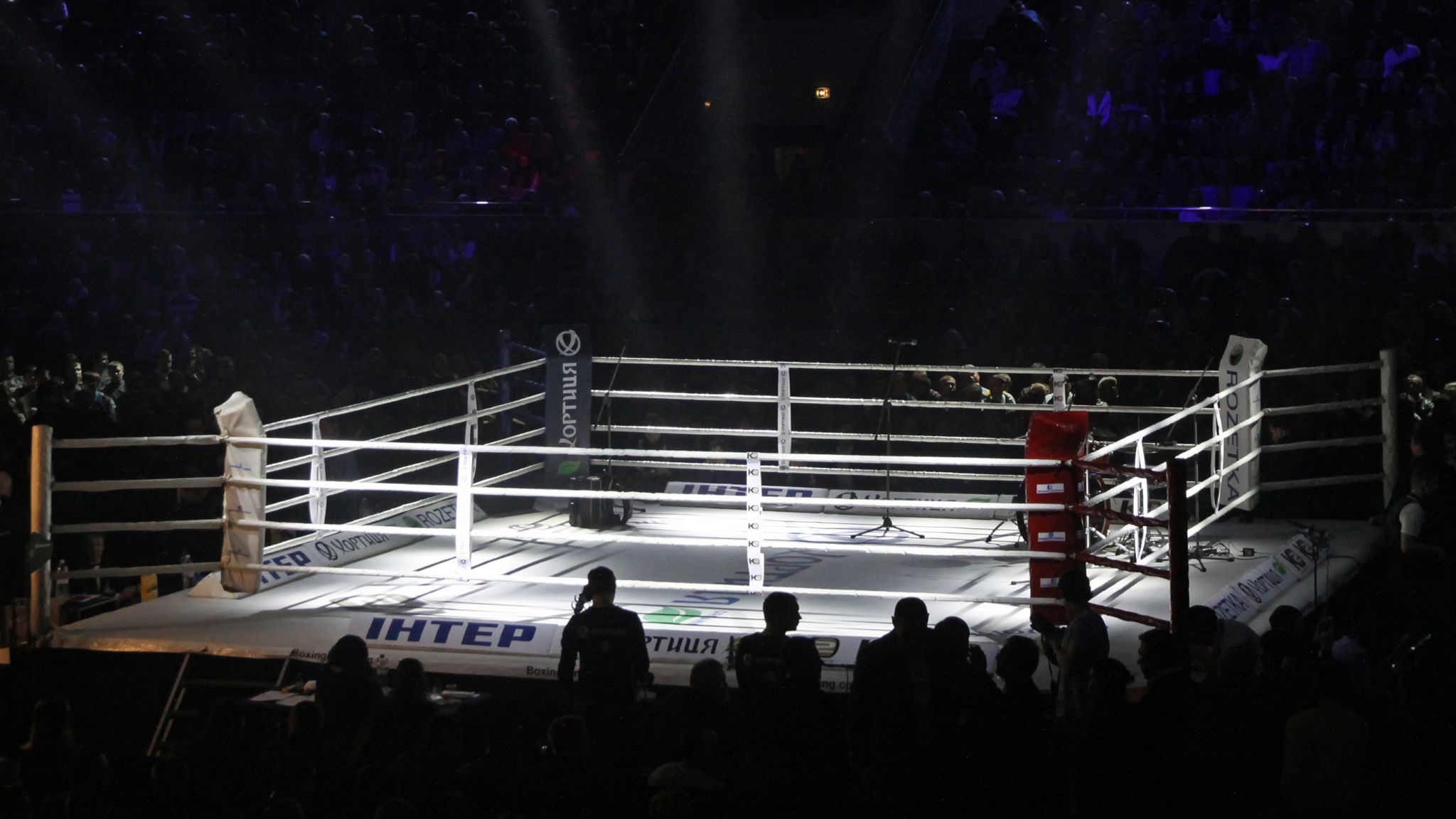 Sherif Lawal: British-based middleweight boxer dies after losing on ...