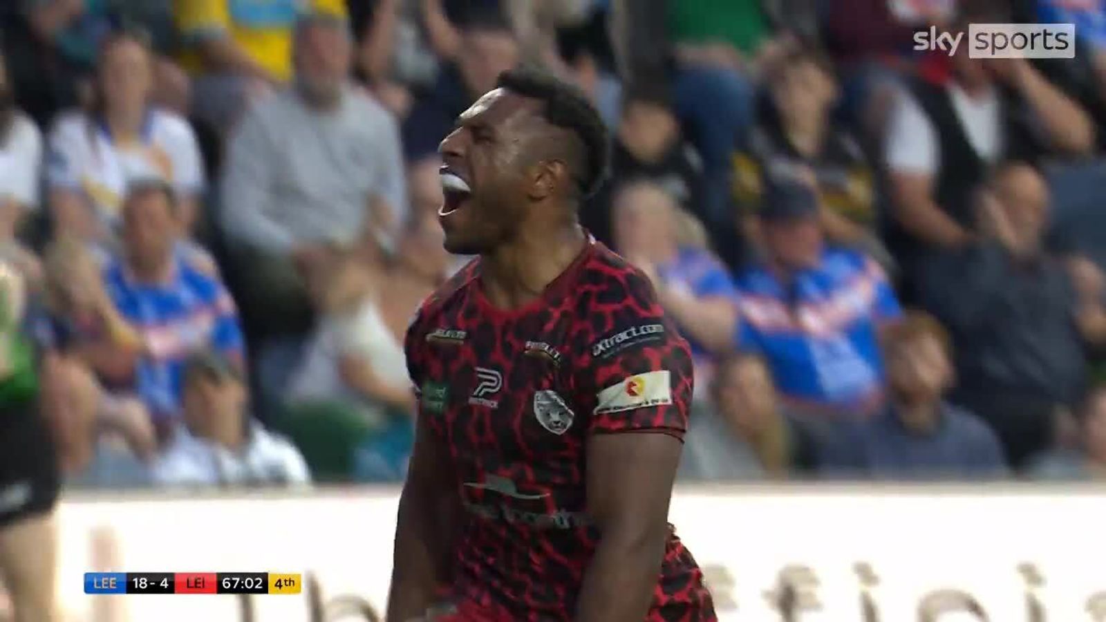 Edwin Ipape try puts pressure on Leeds! | Rugby League News | Sky Sports
