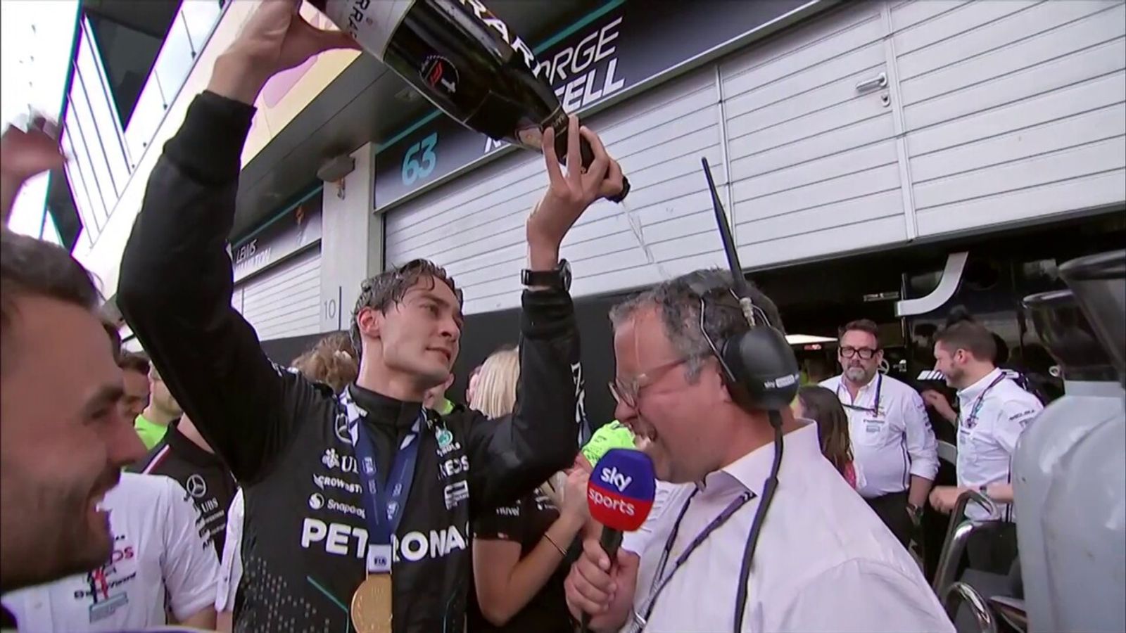 'No no no PLEASE!' George Russell soaks Ted Kravitz in champagne | F1 ...