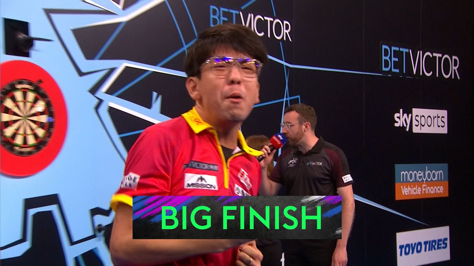 World Cup of Darts: Xiaochen Zong's special 135 checkout for China | Darts News | Sky Sports