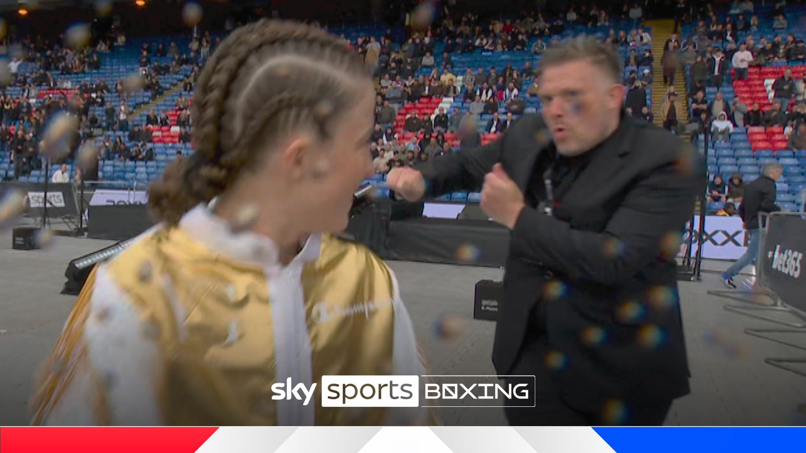 Security guard dances with Francesca Hennessy! | Boxing News | Sky Sports