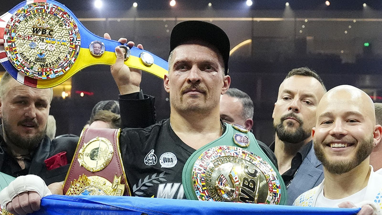 Will Oleksandr Usyk drop back down to cruiserweight? | Johnny Nelson ...