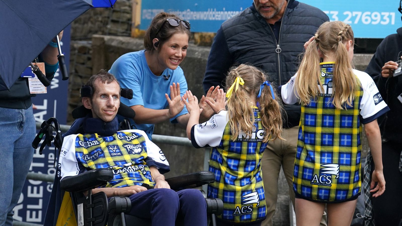 Rob Burrow: Leeds Rhinos rugby league legend dies aged 41 after ...