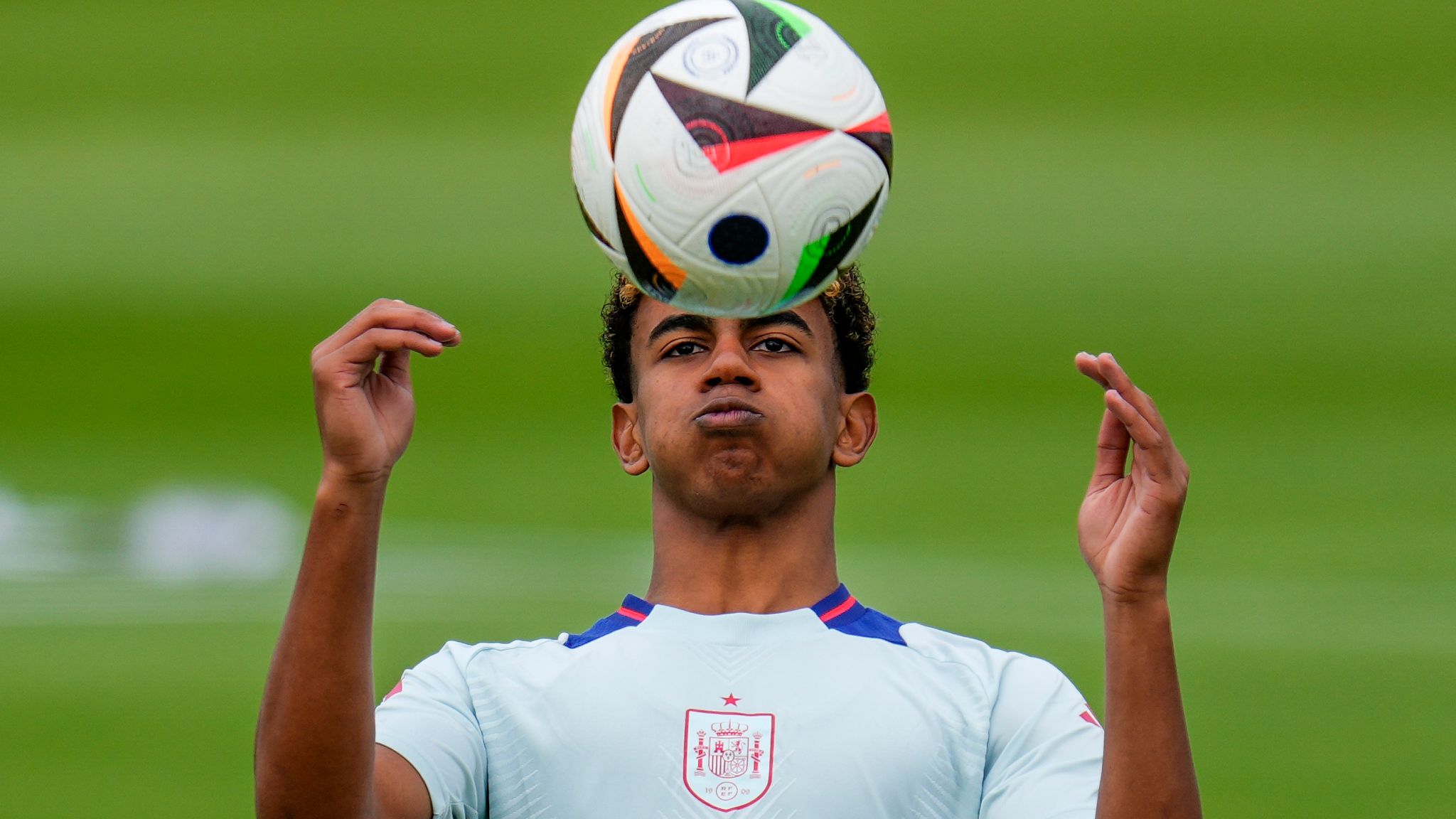 Man City to rival Man Utd for Everton defender Jarrad Branthwaite ...