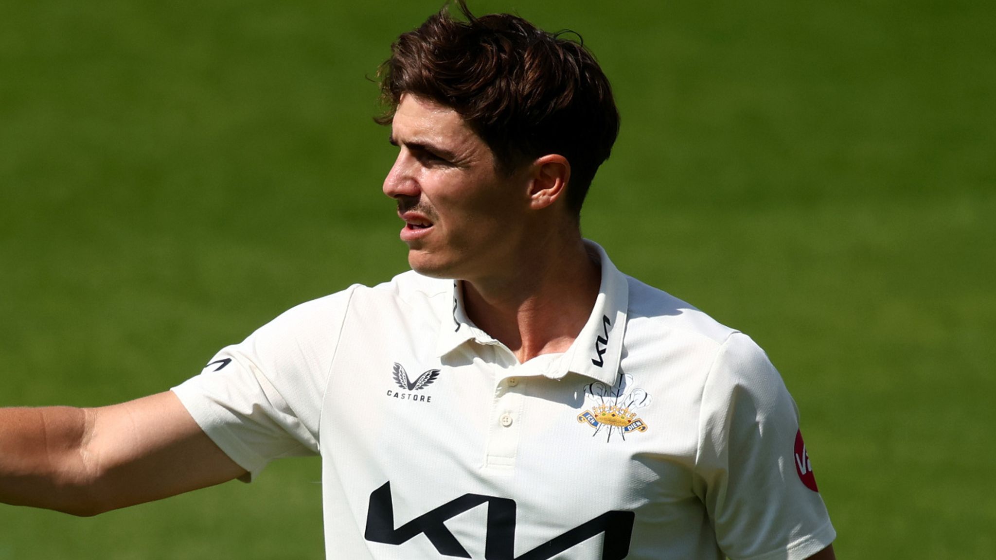 County Championship: Leaders Surrey on top vs Worcestershire ...