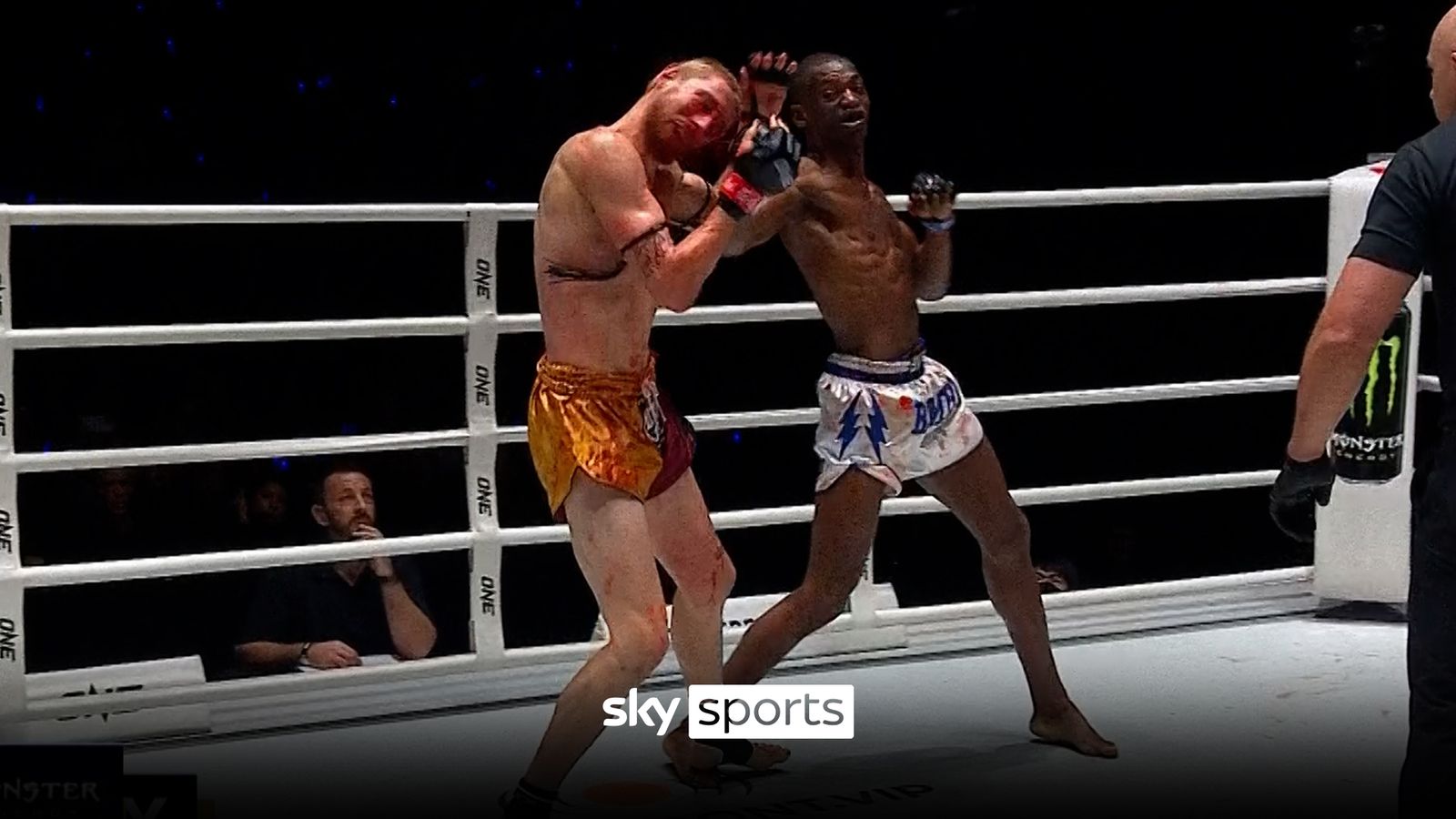 Bampara Kouyate stops Luke Lessei with incredible uppercut in the ONE ...