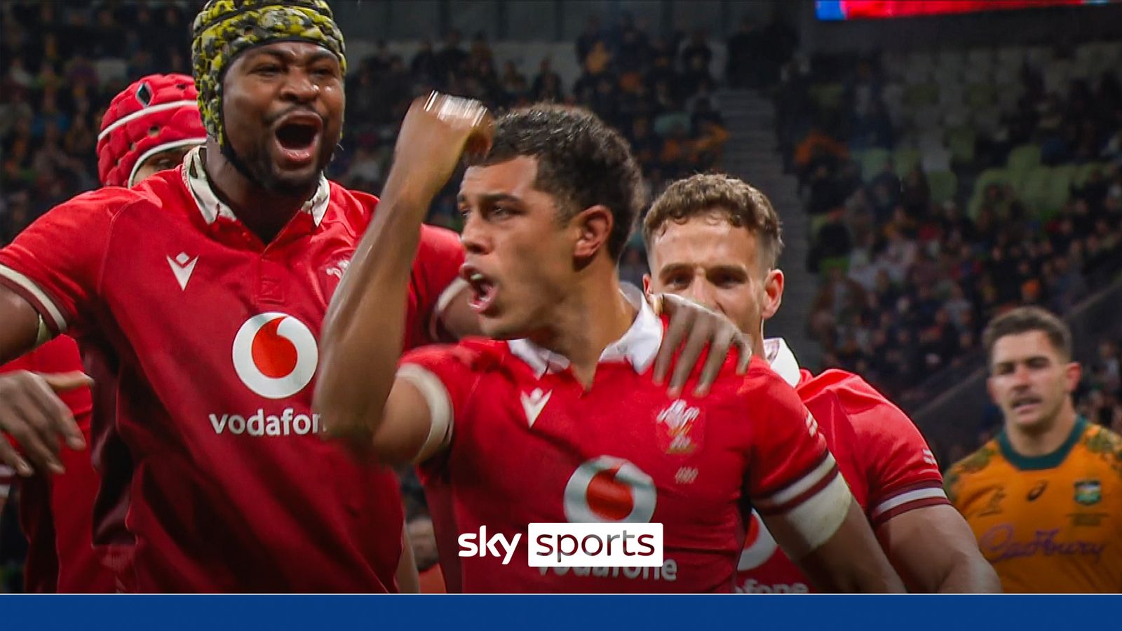 Brilliant finish from Rio Dyer keeps Wales in the game against ...