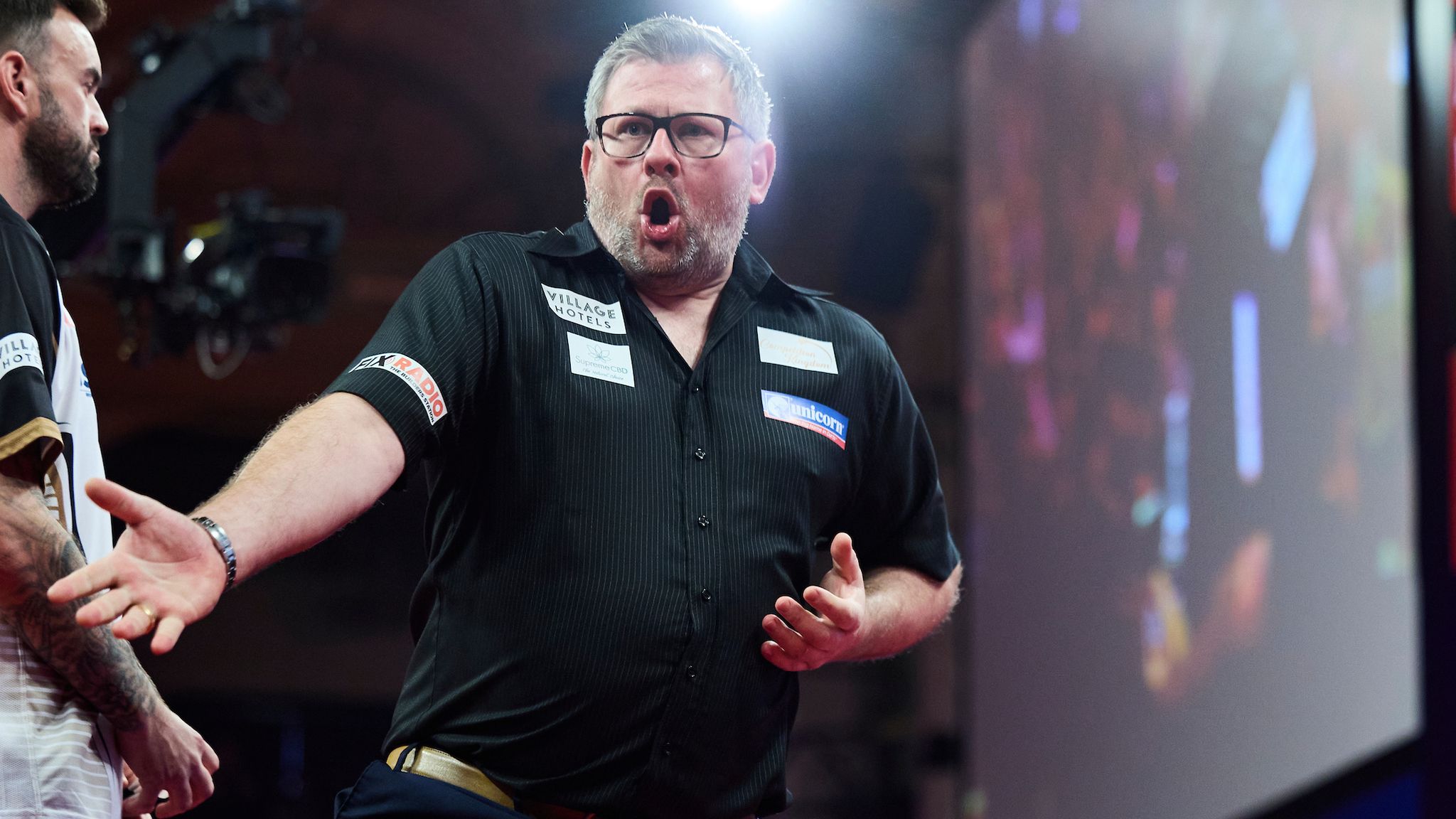 World Matchplay Darts: Luke Humphries defeats Dimitri Van den Bergh as ...