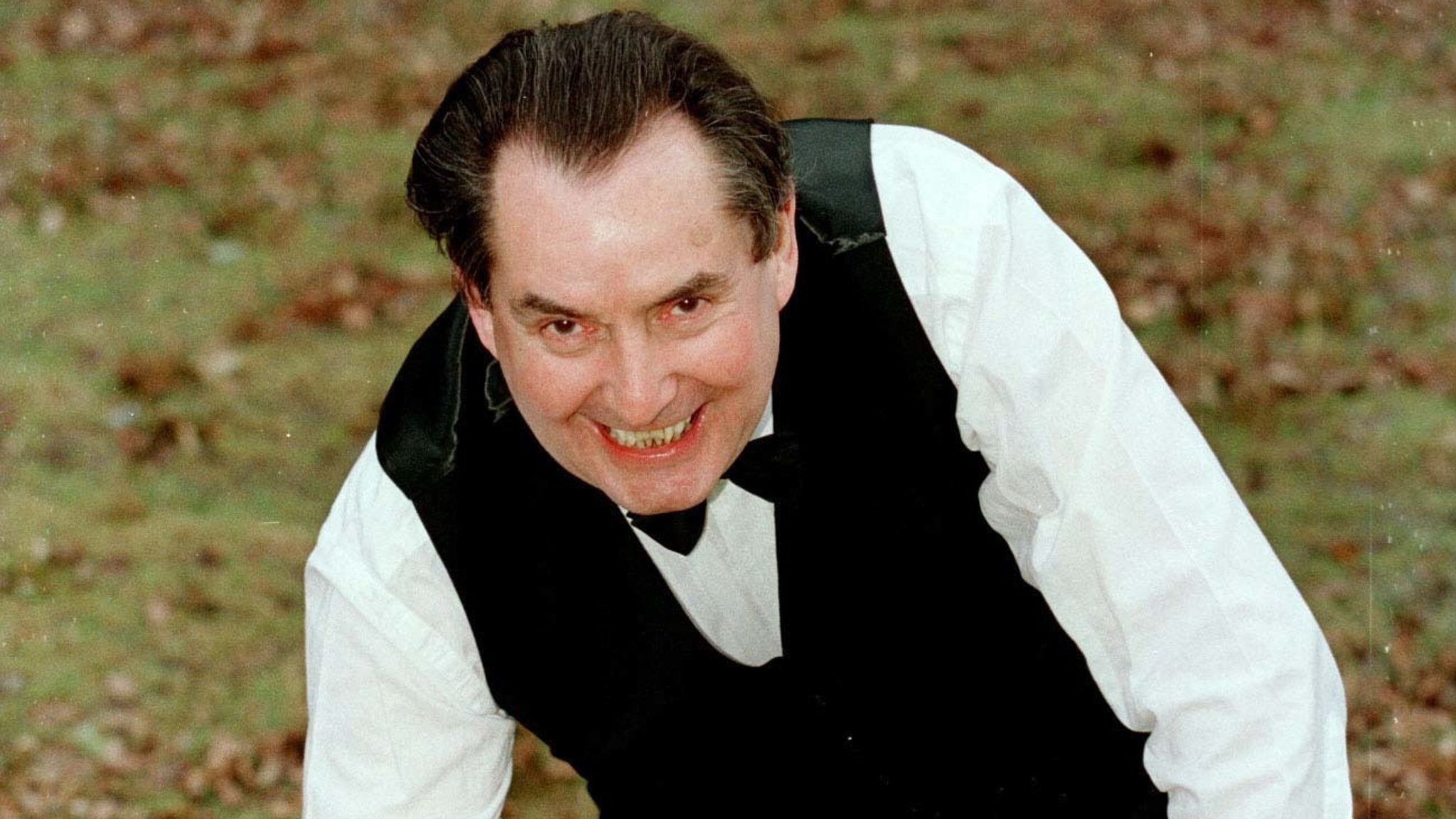 Ray Reardon: Six-time snooker world champion dies aged 91 | Sky Sports