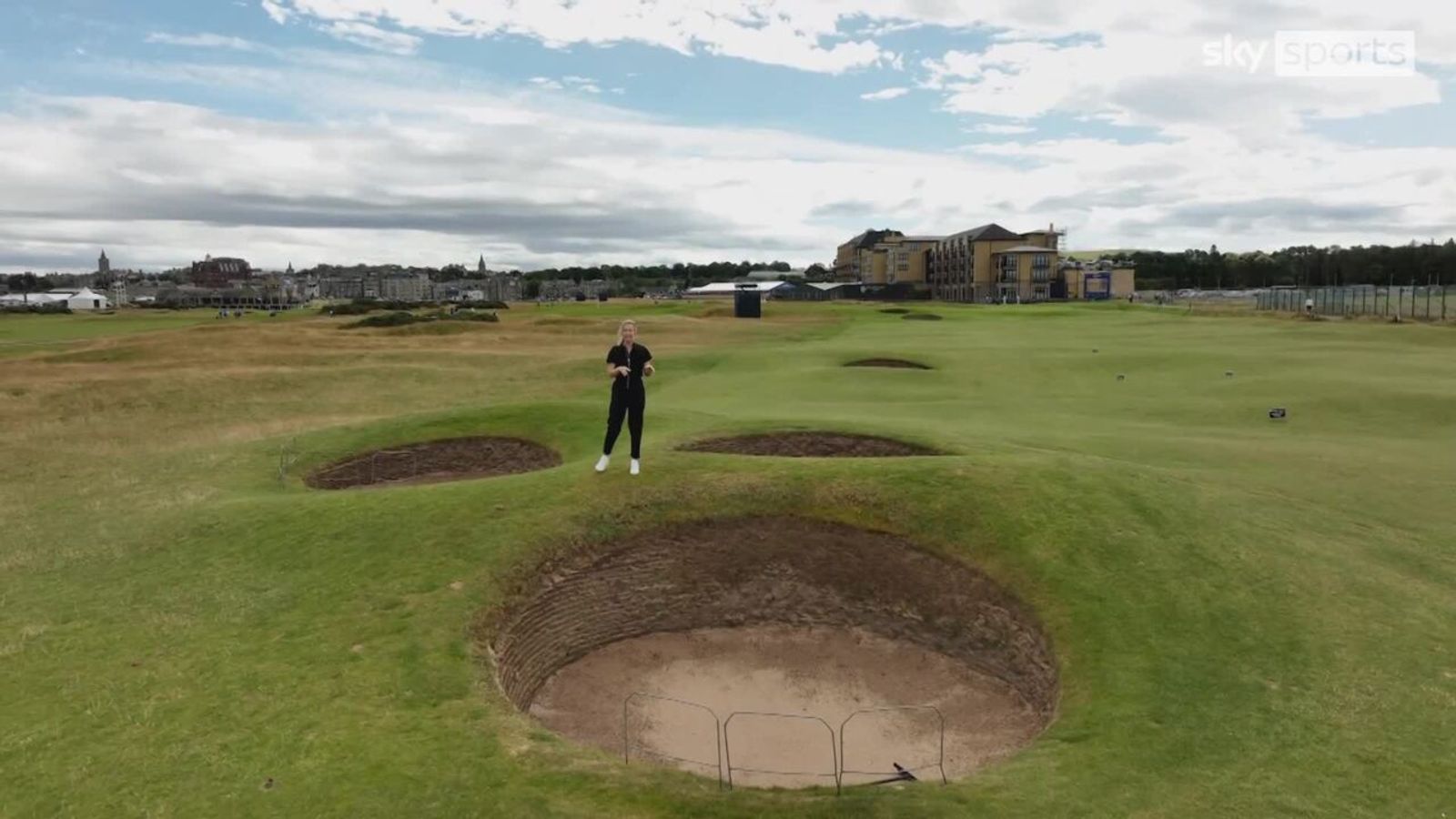 Giant greens & over 100 bunkers! | St Andrews course guide for Women's ...