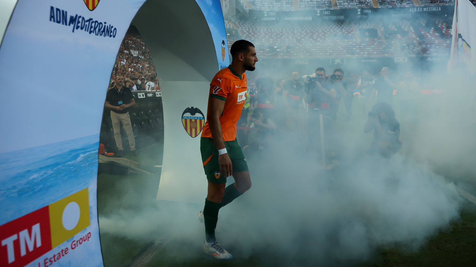 Rafa Mir 'home' at Valencia and Ruben Baraja presence offers hope but ...